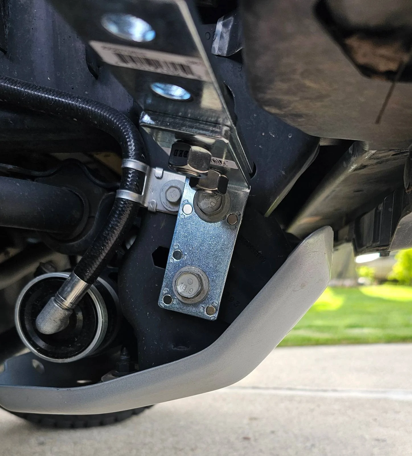 Tire Clearance to bumper - adding dune flag bracket | Jeep Gladiator ...