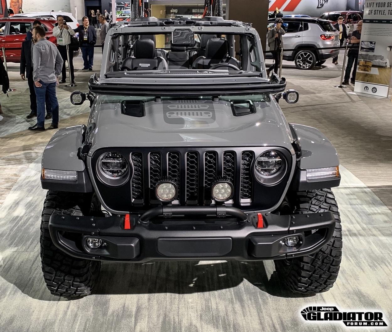 Black grille? | Jeep Gladiator Forum - JeepGladiatorForum.com