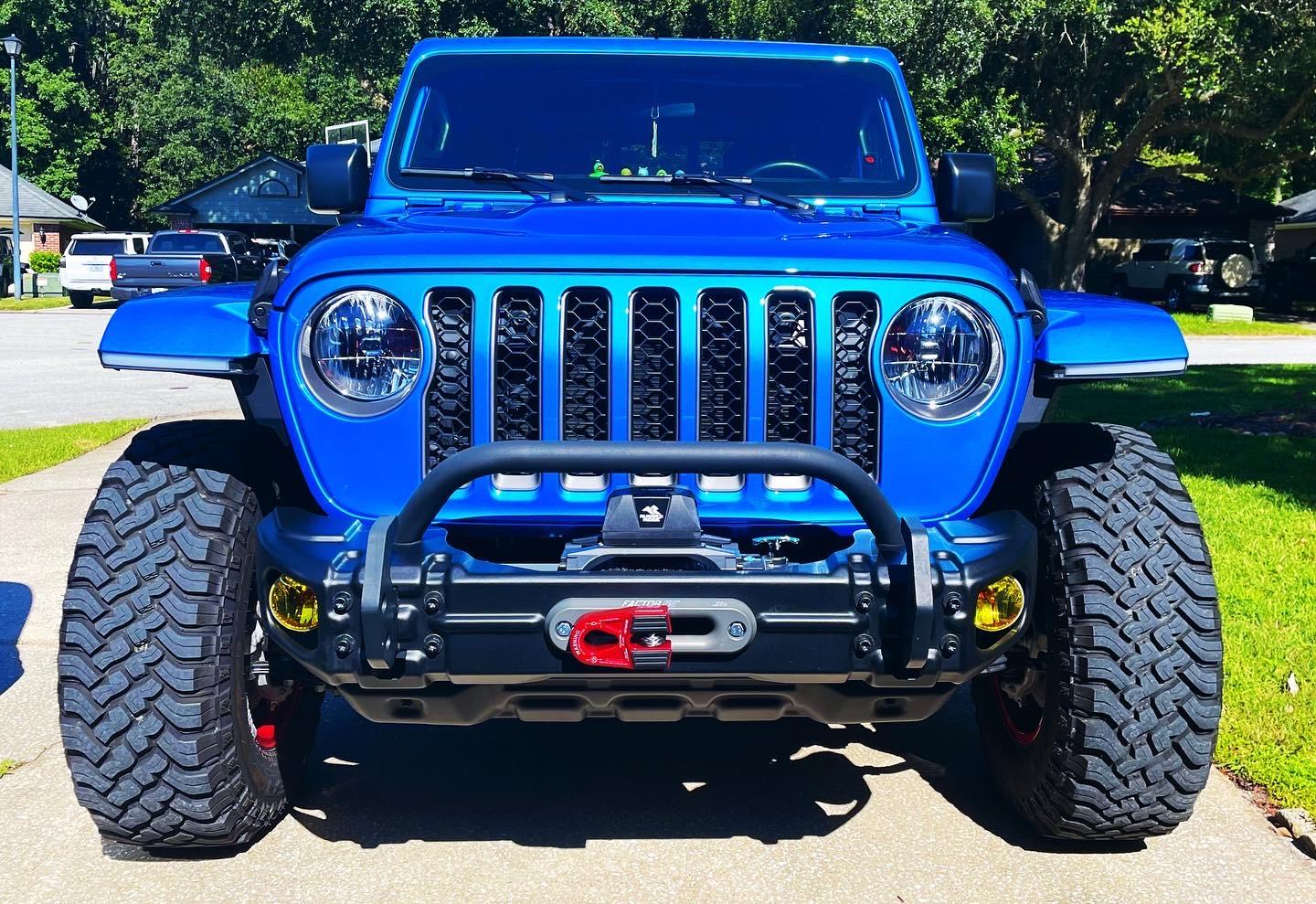 accent color red on jeep gladiator rubicon | Jeep Gladiator (JT) News ...