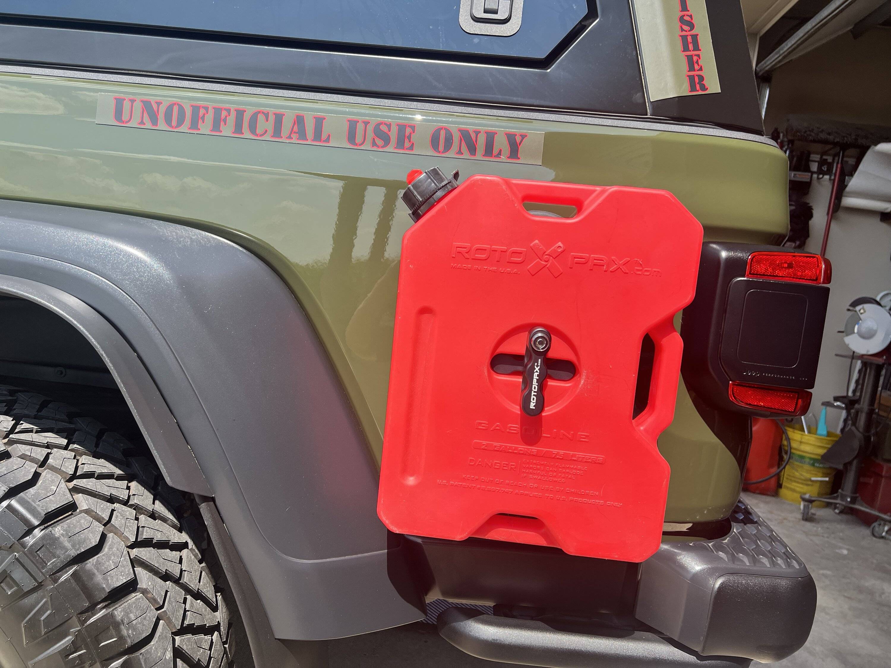 Mounting rotopax and or traction boards on exterior of RSI Smartcap ...