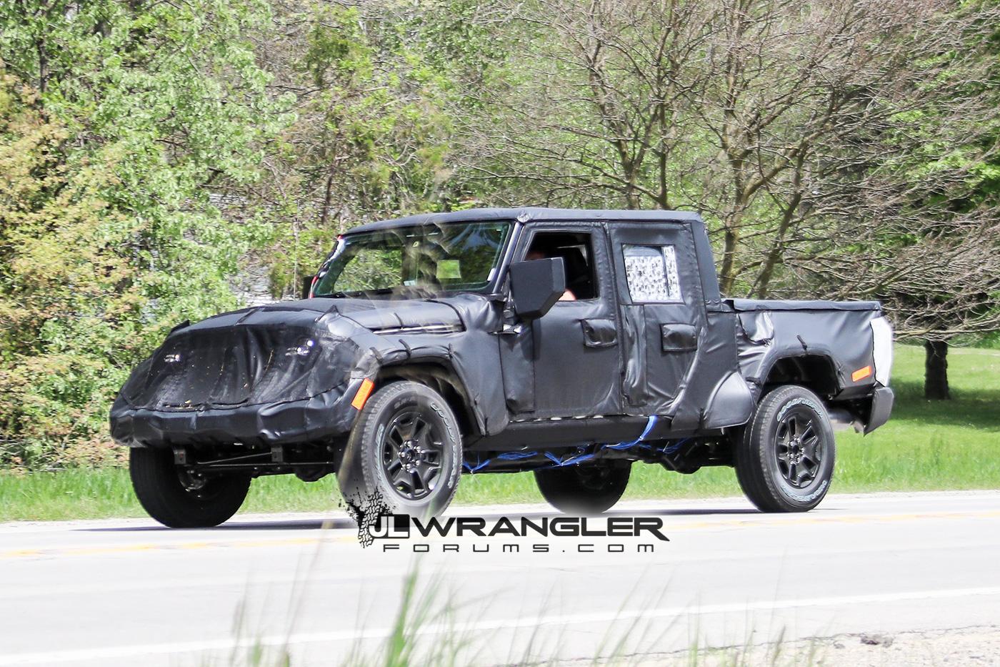 Jeep Gladiator Pickup Truck (JT) Spy Pics and Videos! | Jeep Gladiator ...
