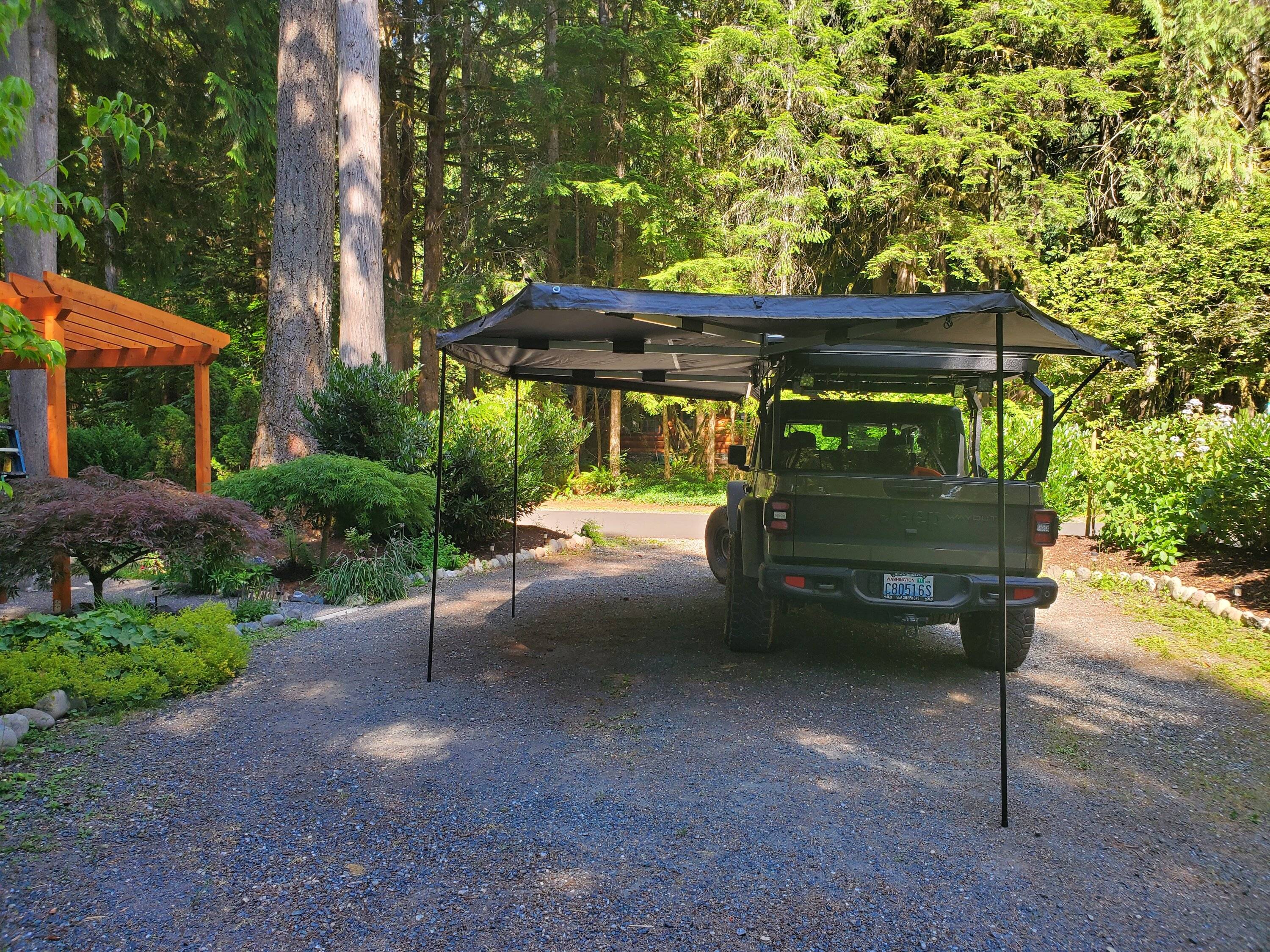 Washington - Custom Wayout bed rack/ IKamper RTT, OVS 270 awning | Jeep ...