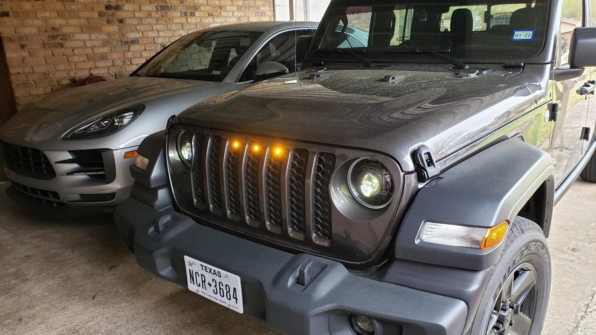 Prerunner grille lights | Jeep Gladiator (JT) News, Forum, Community ...