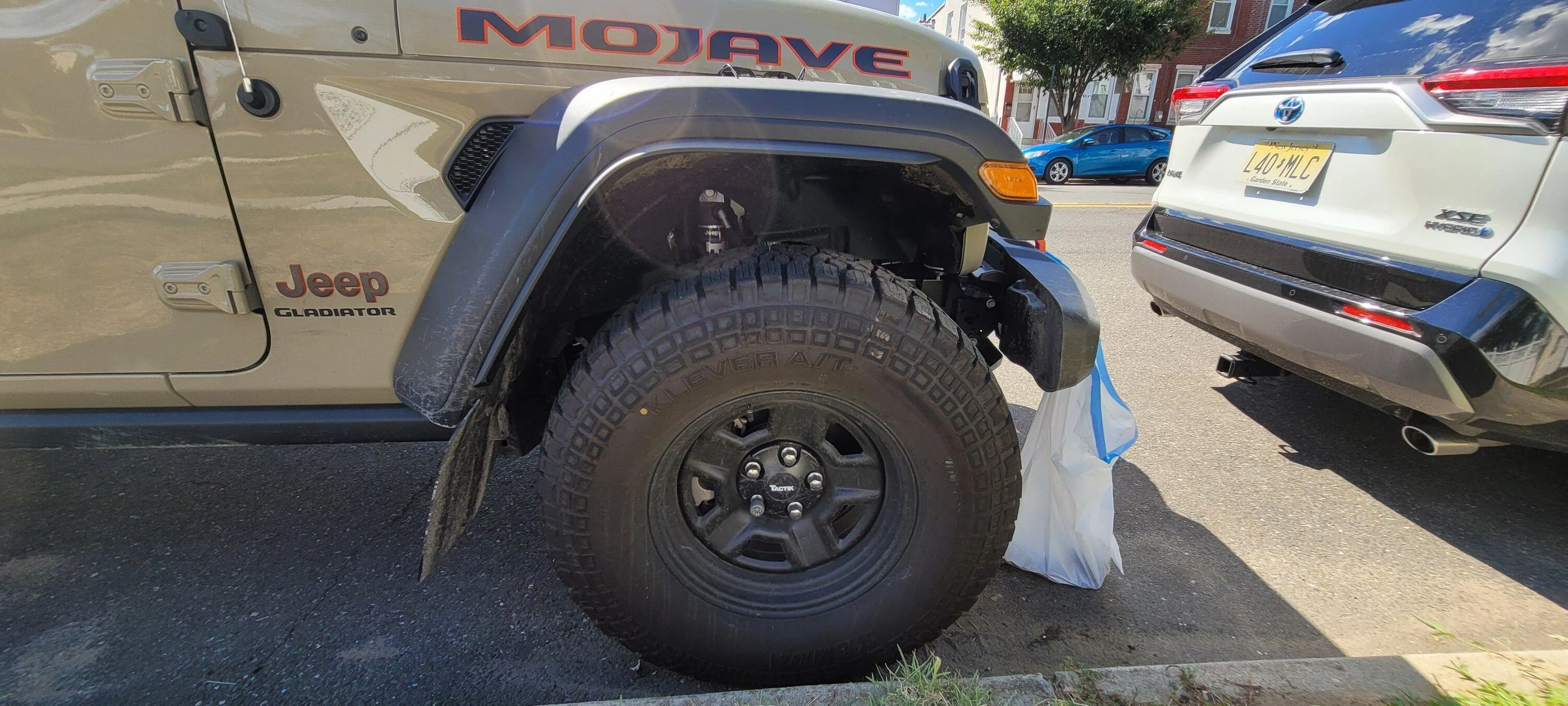 XR flare extensions installed. Cheers to 21Moja | Jeep Gladiator (JT ...