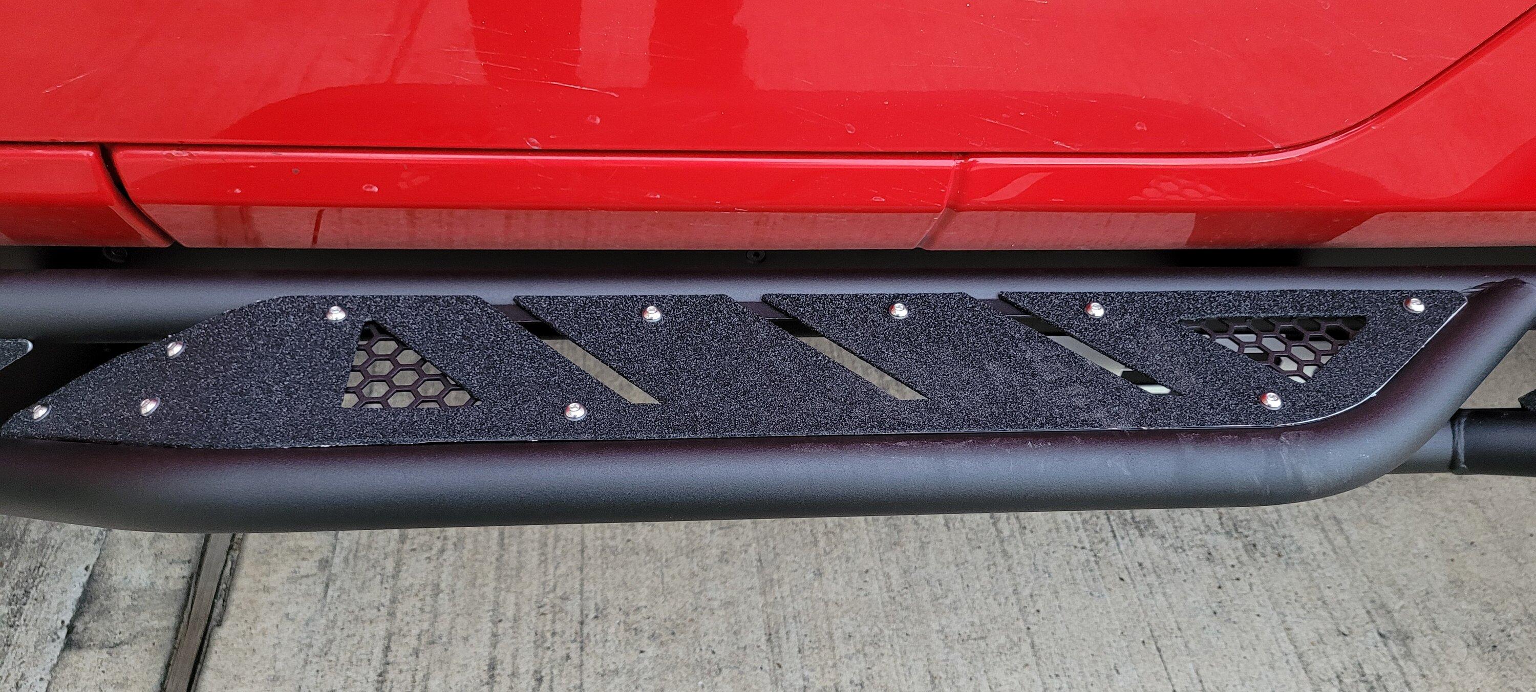 Installed: Smittybilt Apollo Slider/steps | Jeep Gladiator (JT) News ...