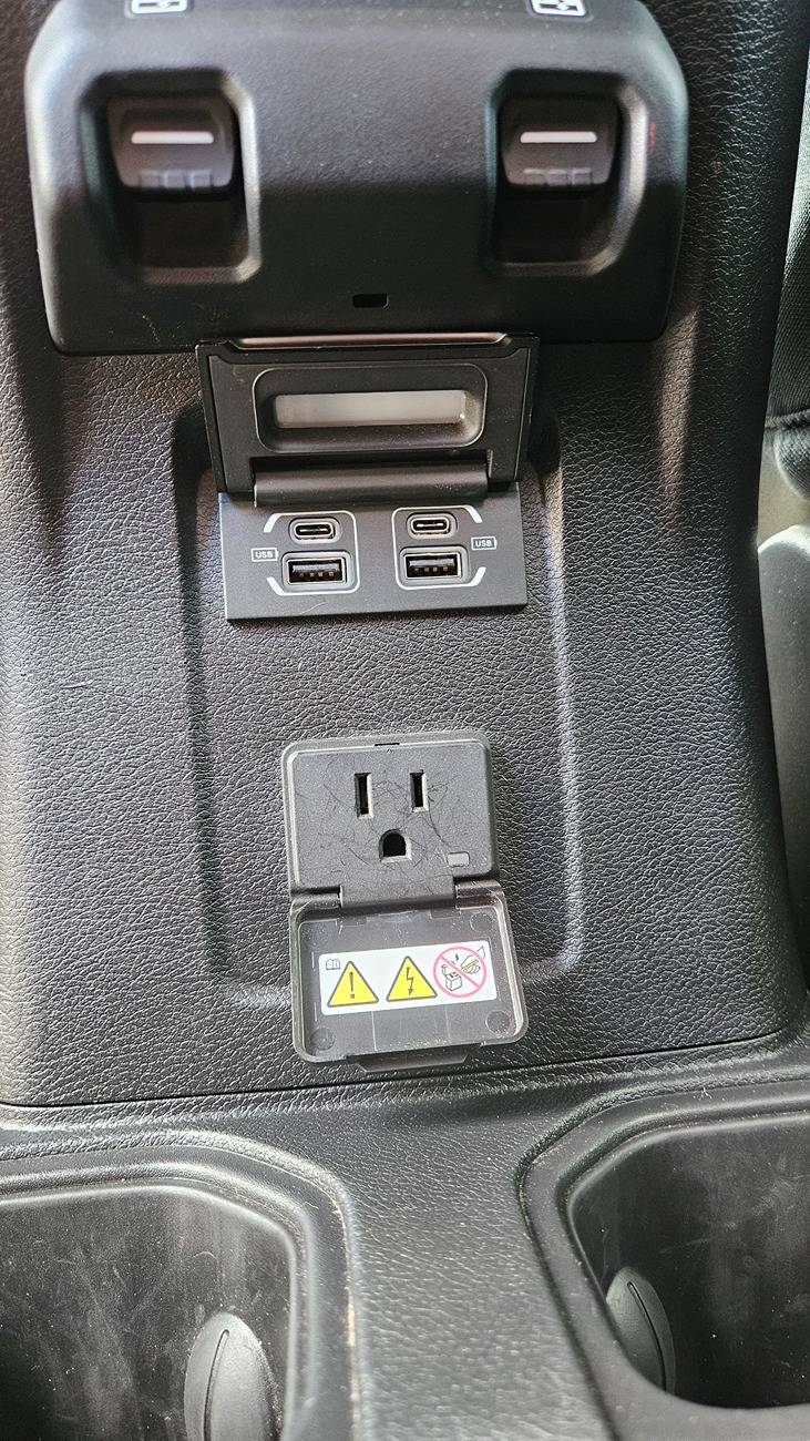 Pennsylvania - 2021 MANUAL TRANSMISSION green Mojave 38,955 | Jeep ...