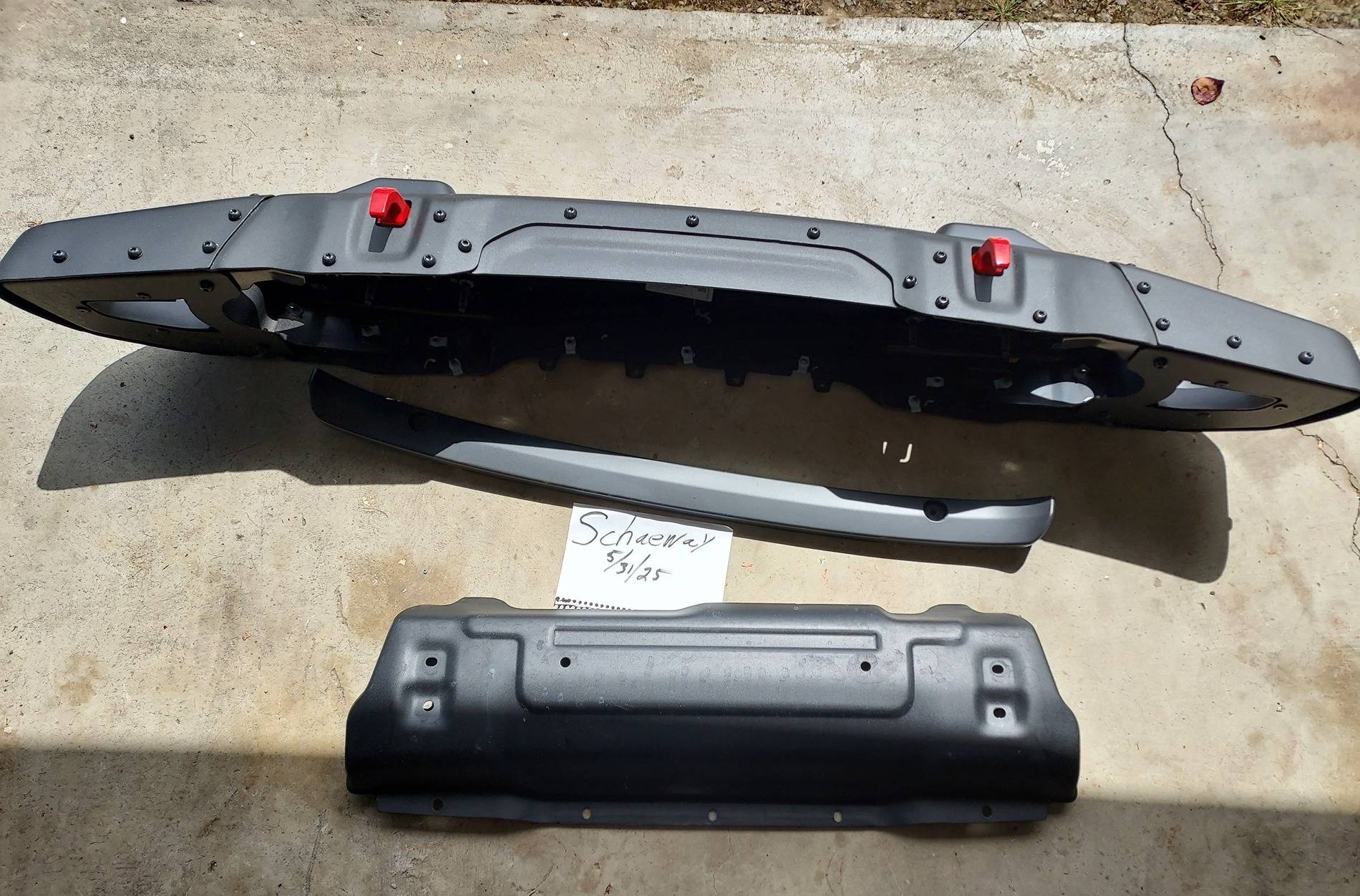Oregon - $100 Front Jeep Factory Steel Bumper Gladiator 2025 Rubicon X ...