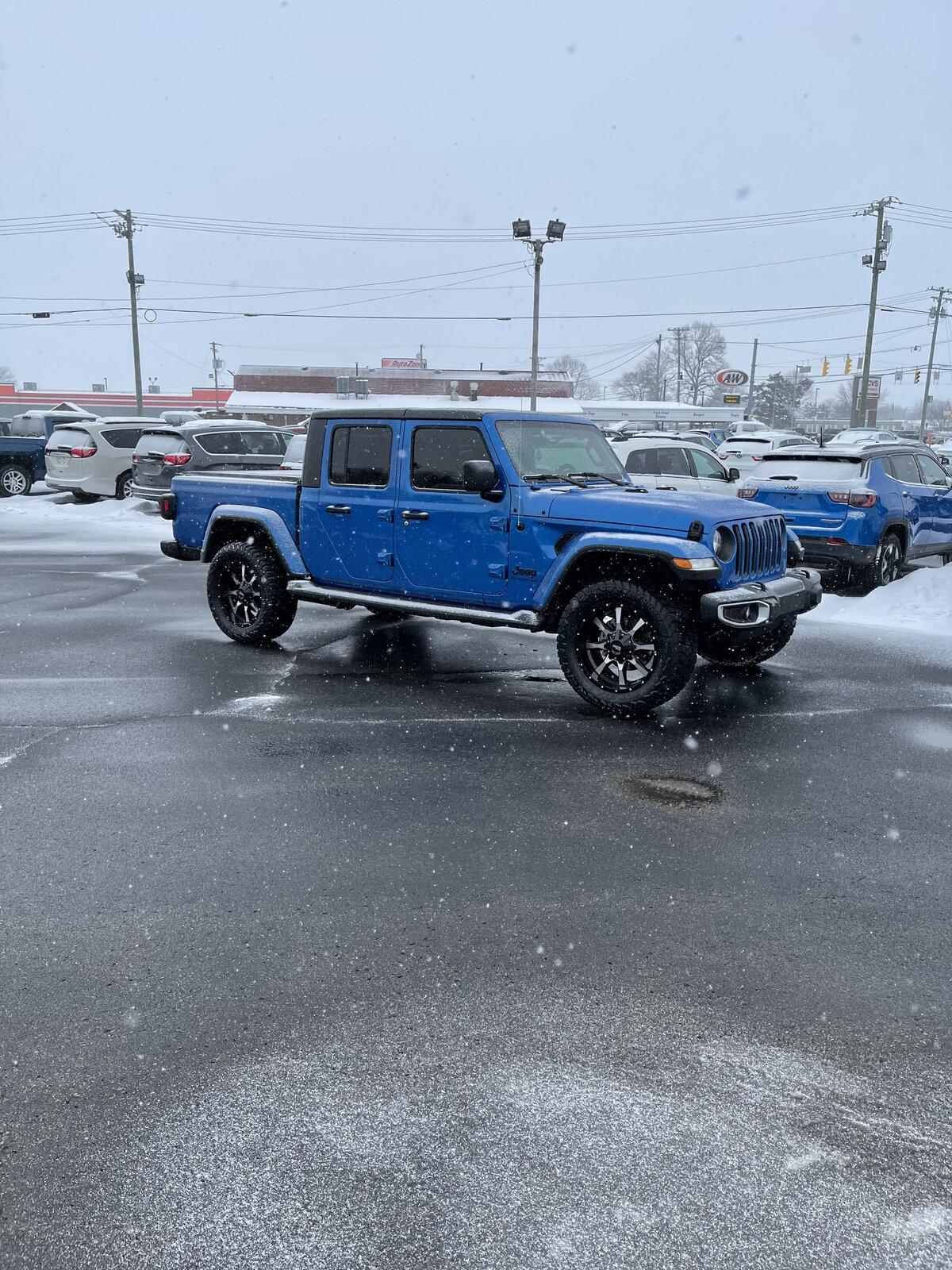 HYDRO BLUE PEARL Gladiator JT Club | Page 105 | Jeep Gladiator (JT ...