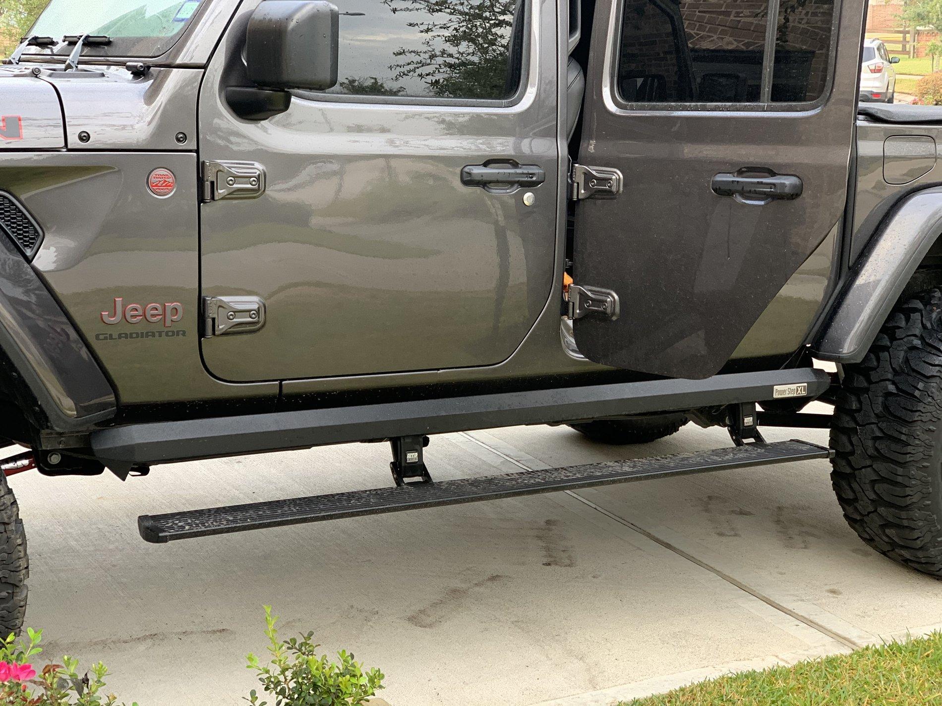 Request: Side Steps photos | Jeep Gladiator Forum - JeepGladiatorForum.com