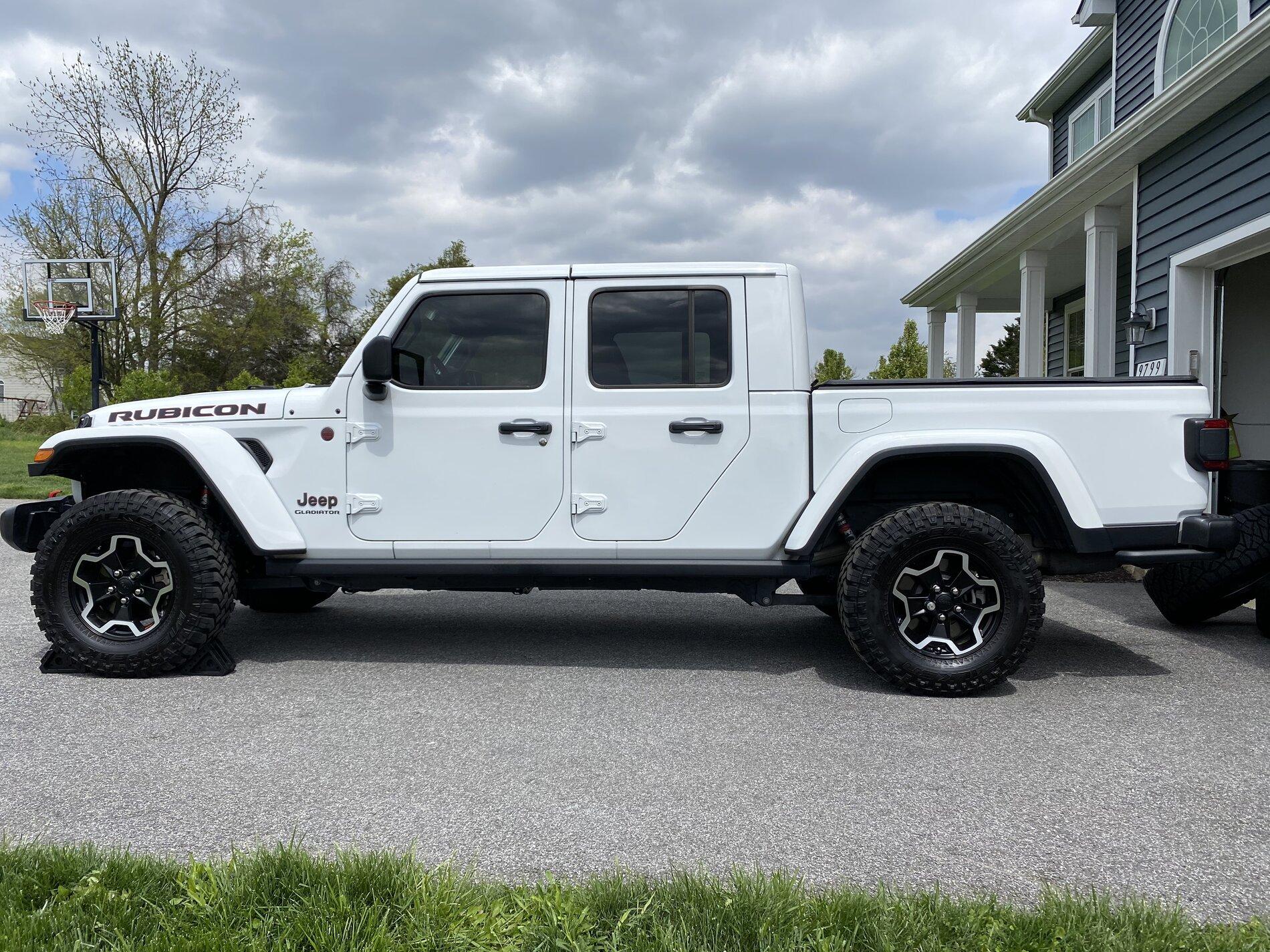 35’s on 20” - Installed today. | Jeep Gladiator (JT) News, Forum ...