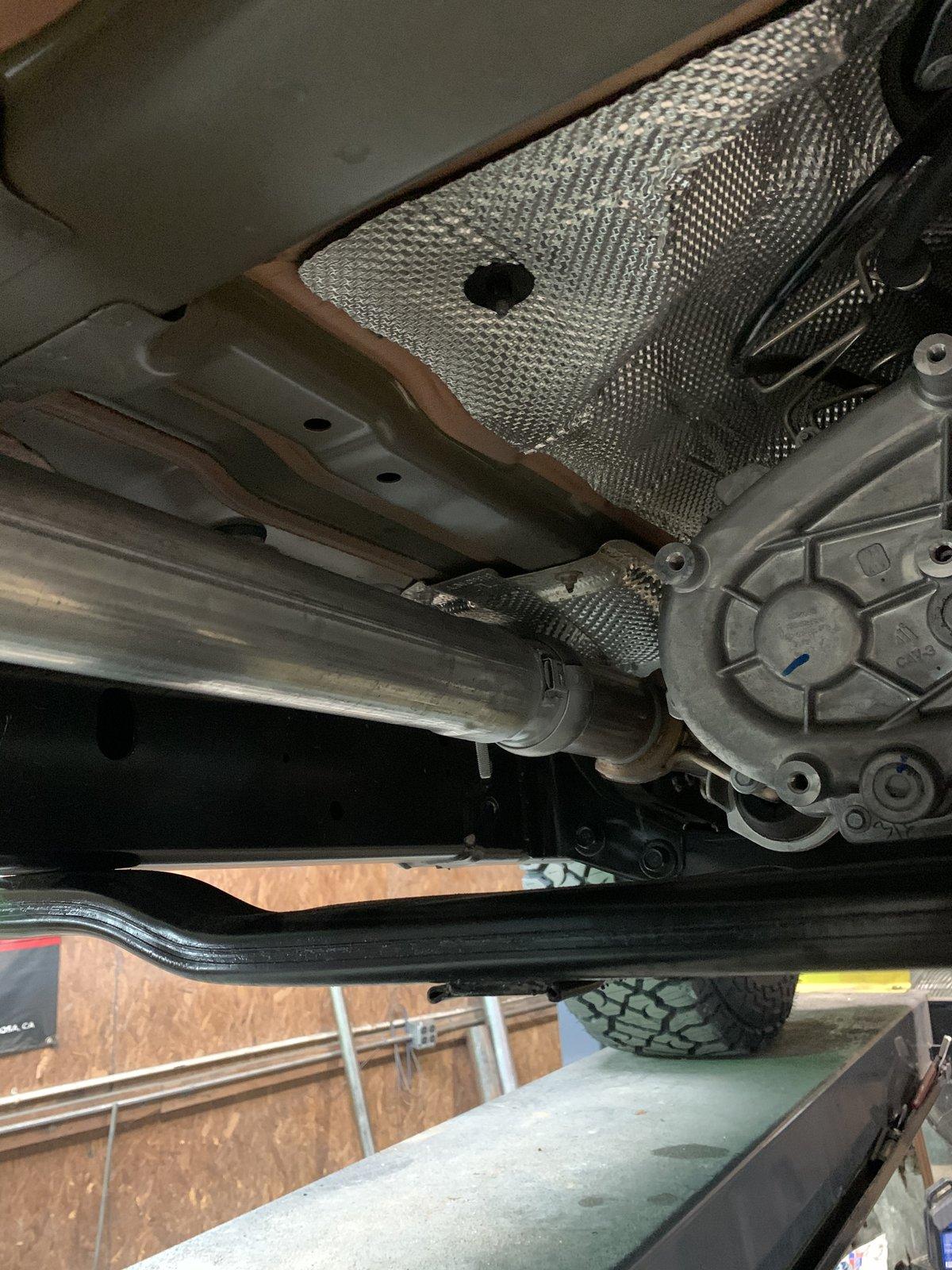 Custom Exhaust Using The Thrush Welded Muffler | Jeep Gladiator (JT ...