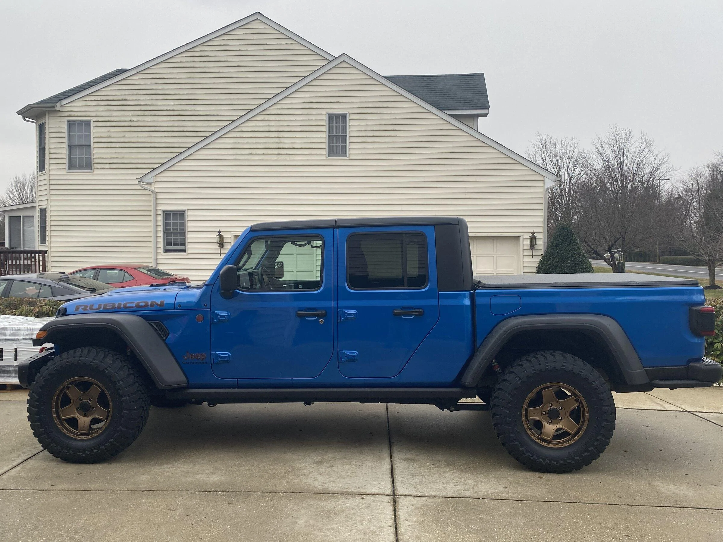 HYDRO BLUE PEARL Gladiator JT Club | Page 123 | Jeep Gladiator (JT ...