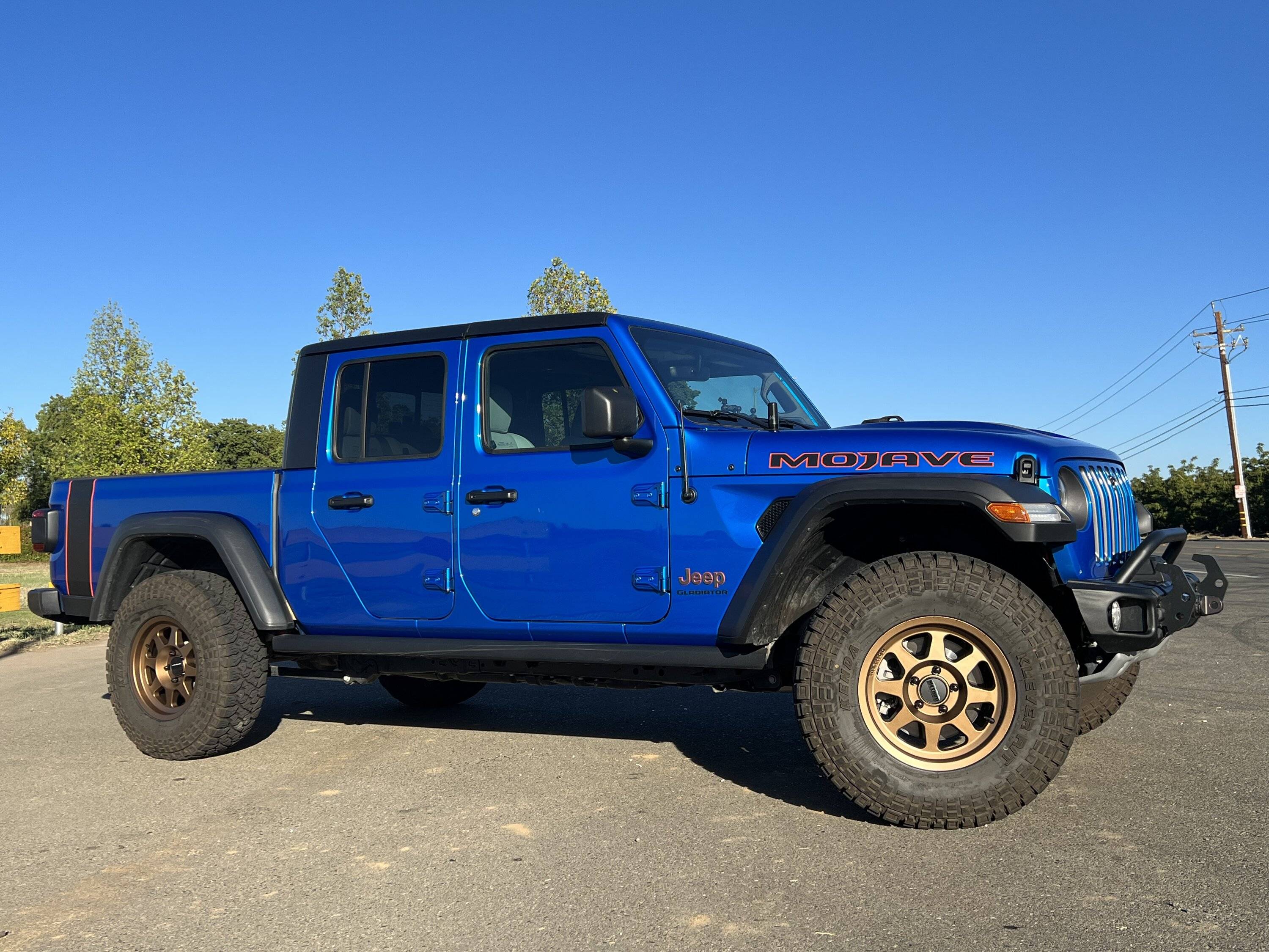 HYDRO BLUE PEARL Gladiator JT Club | Page 129 | Jeep Gladiator (JT ...
