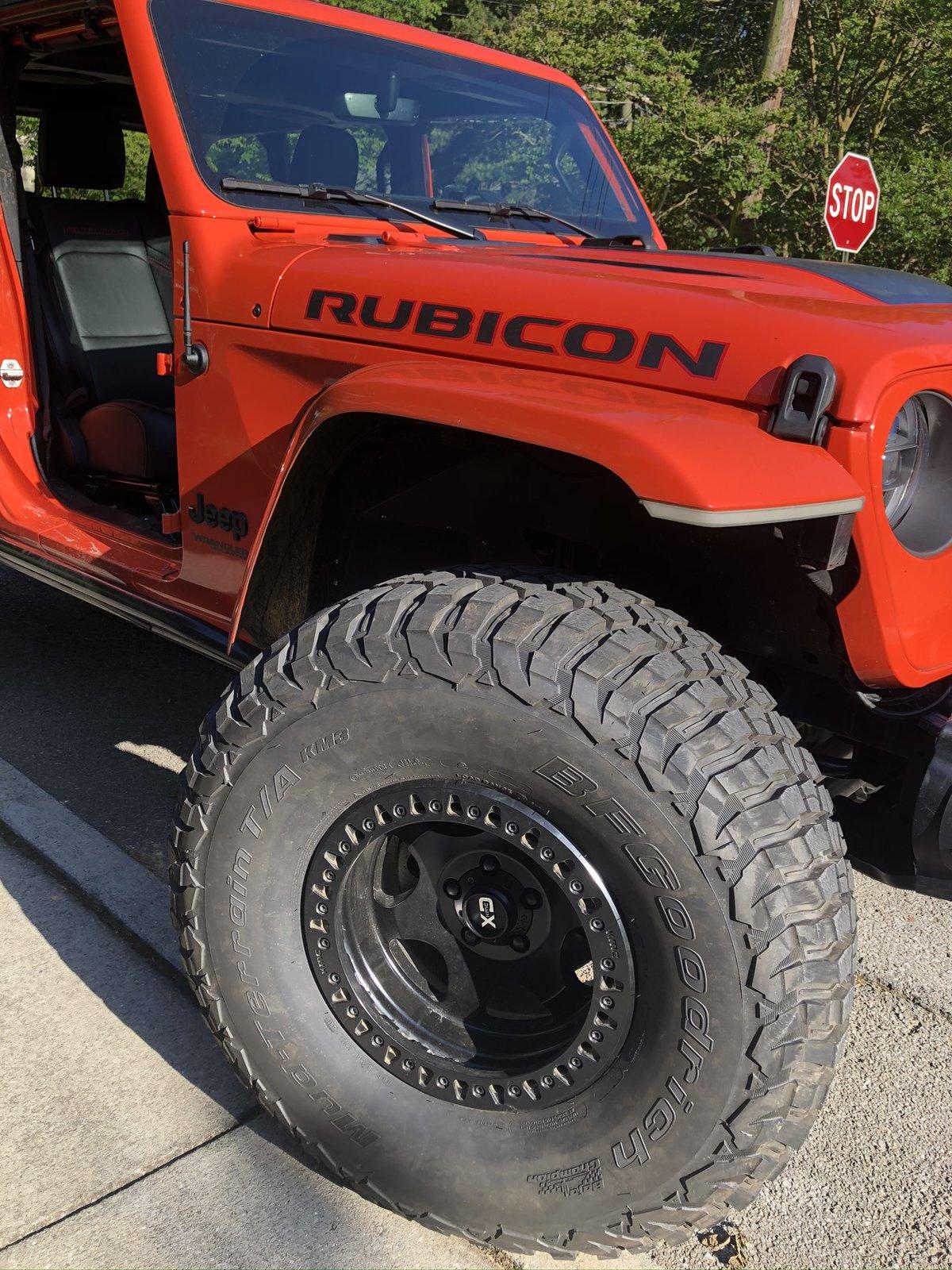 Tennessee - (5) 39x13.50R17 BFG Mud Terrain KM3 - $1800 | Jeep ...