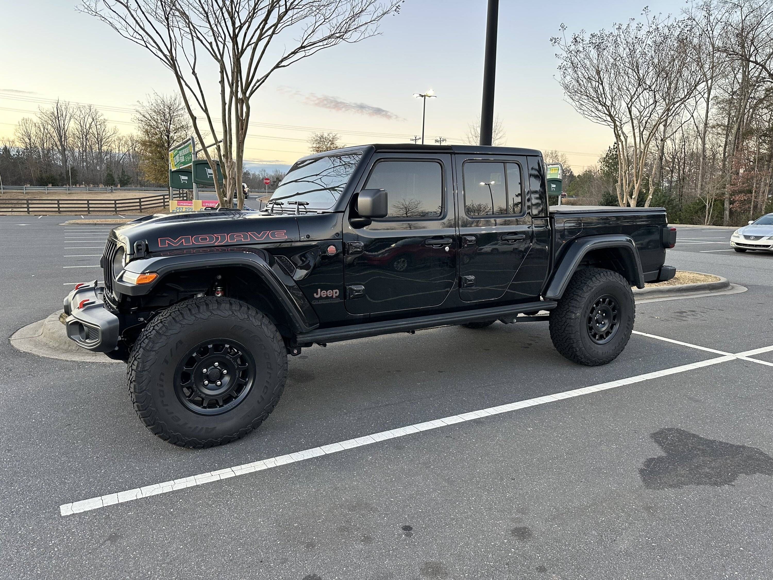 Tried searching, show me your AEV Salta XR’s! | Page 2 | Jeep Gladiator ...
