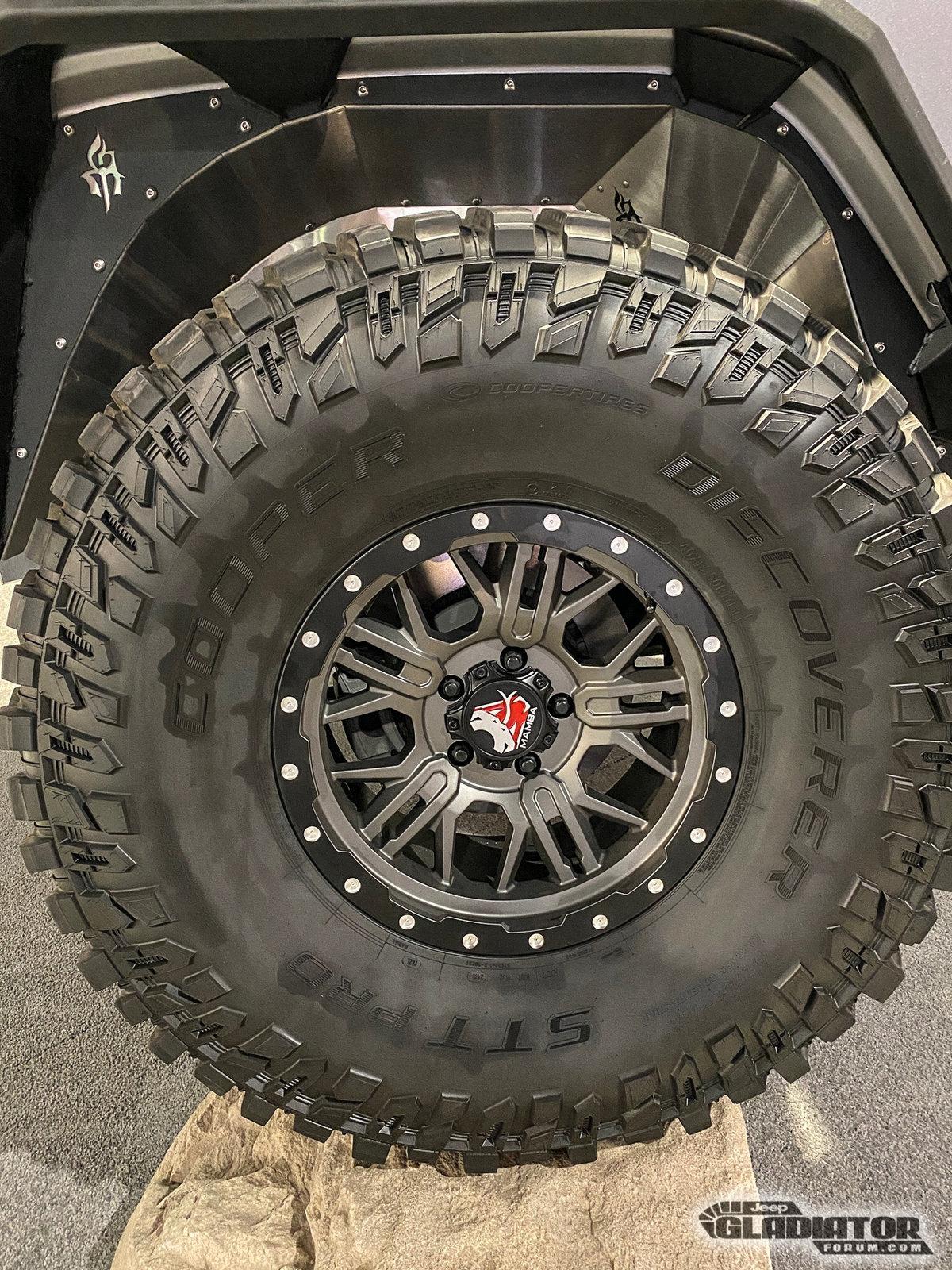 Doetsch Off-Road / Mamba Offroad Gladiator Build [SEMA 2019] | Jeep ...