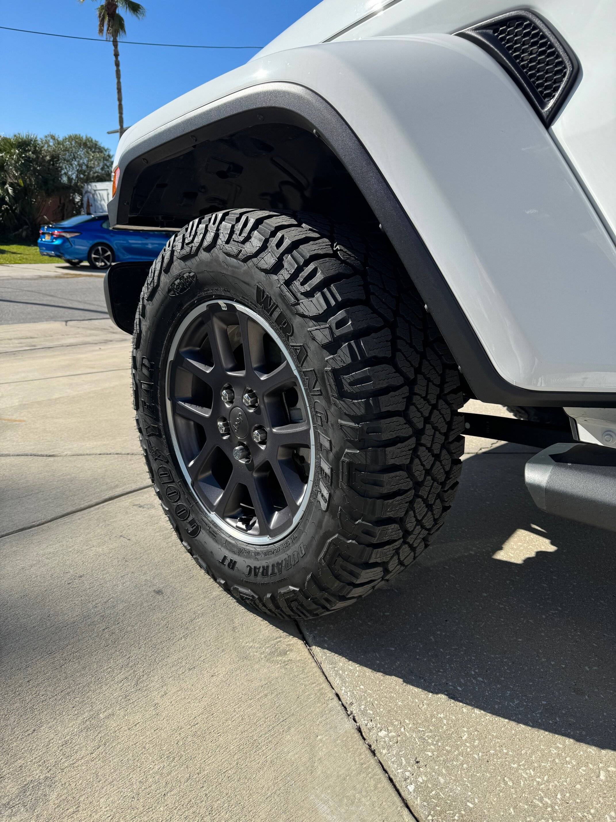 Jeep Wrangler Con Duratrac NEW Goodyear Wrangler DuraTrac R/T Tire