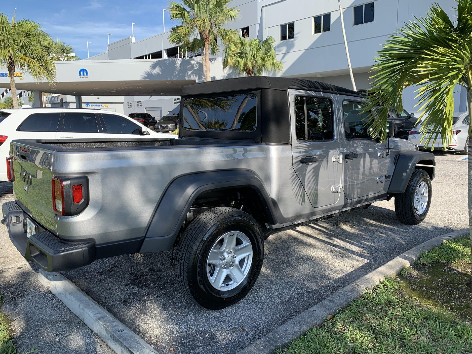 Big Hello “JT Wave” To My JT Peeps! | Jeep Gladiator (JT) News, Forum ...