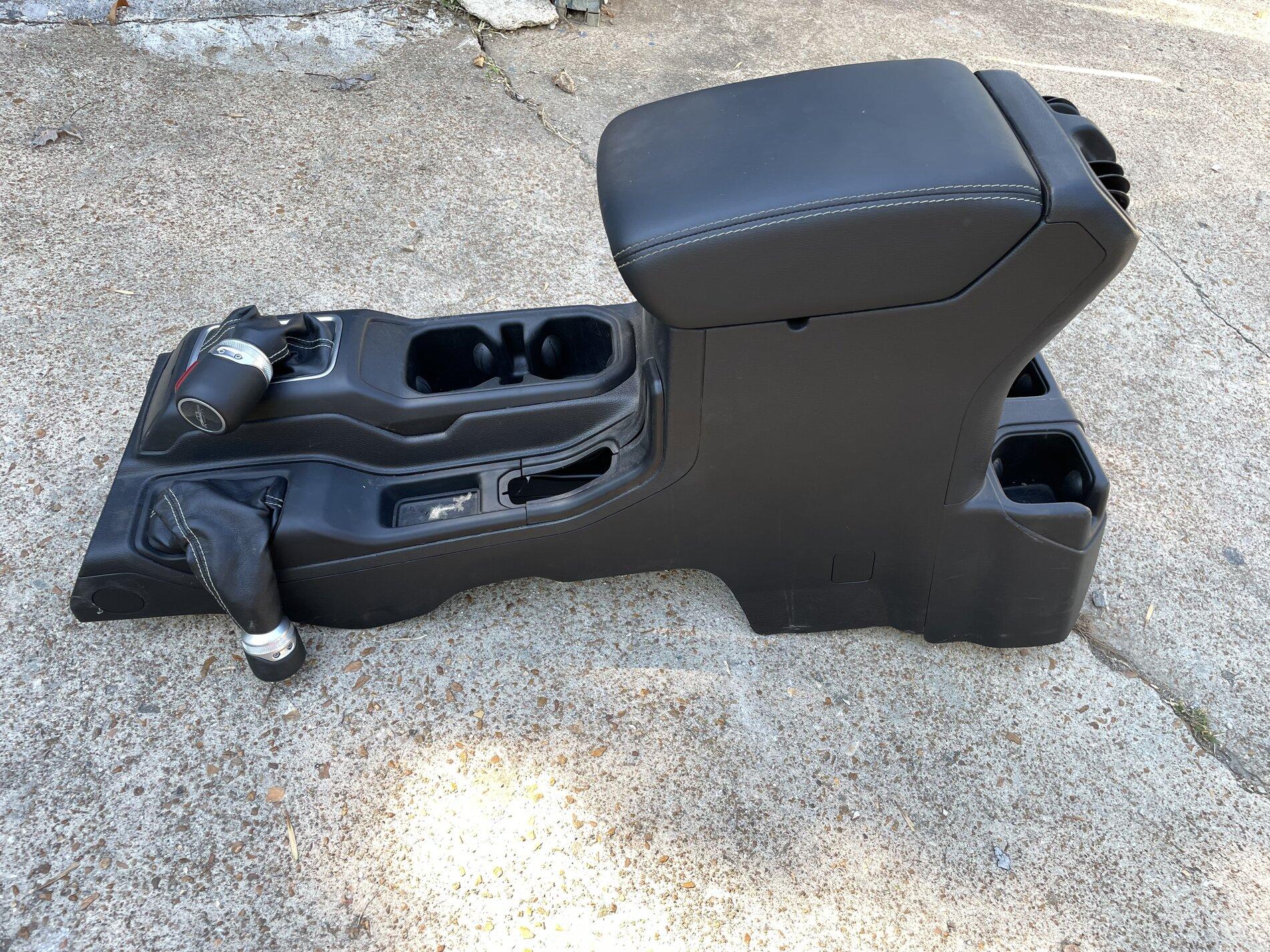 Missouri - Center console $150 obo | Jeep Gladiator (JT) News, Forum ...
