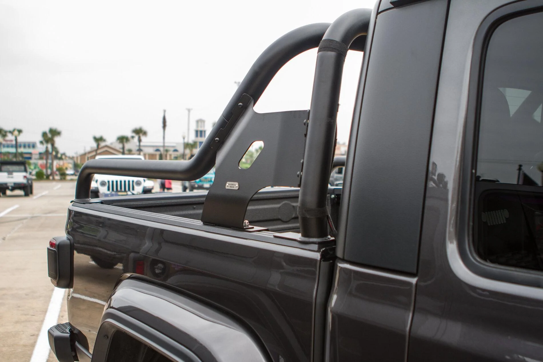 Maximus 3 Sports Bar installed - and at a Jeep Show. | Jeep Gladiator ...