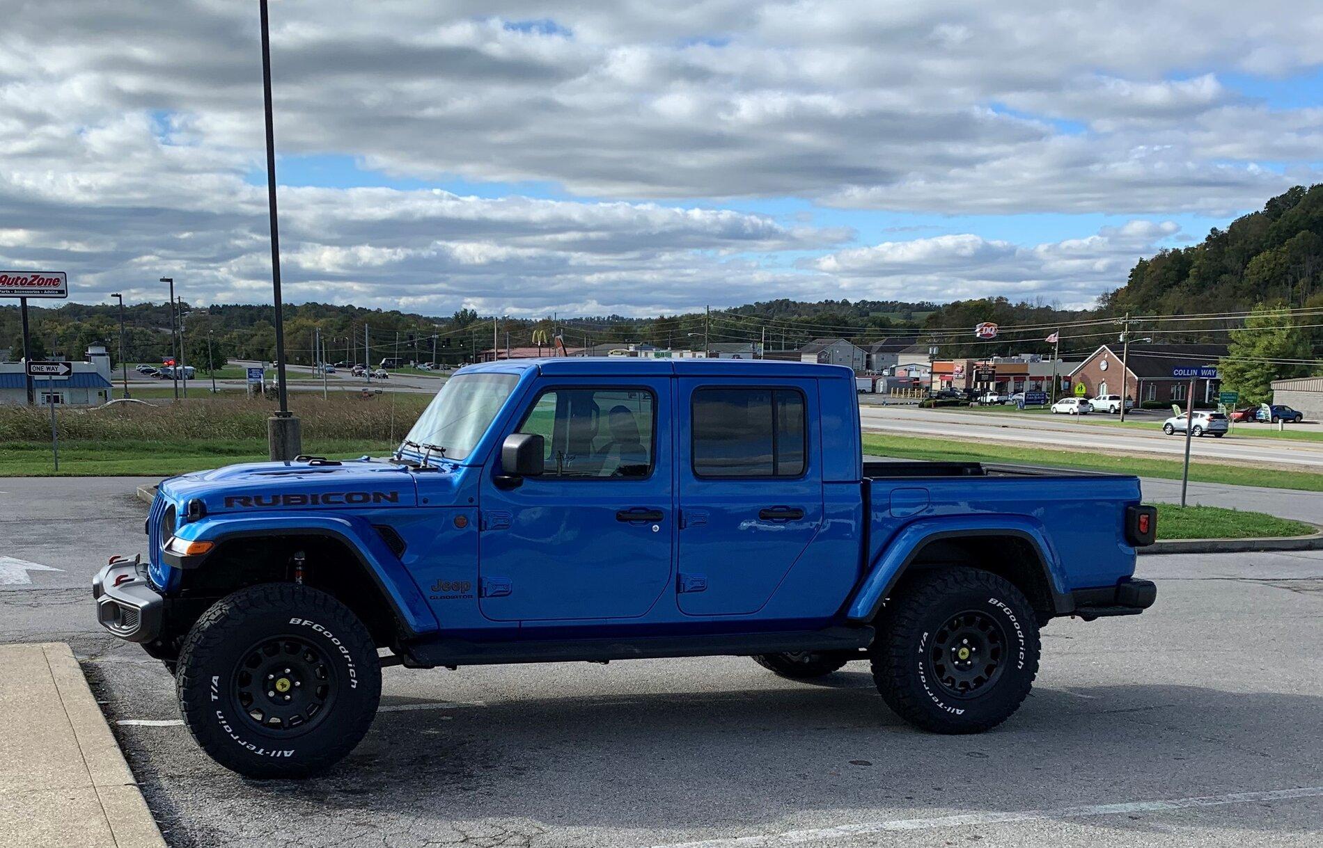 HYDRO BLUE PEARL Gladiator JT Club | Page 120 | Jeep Gladiator (JT ...