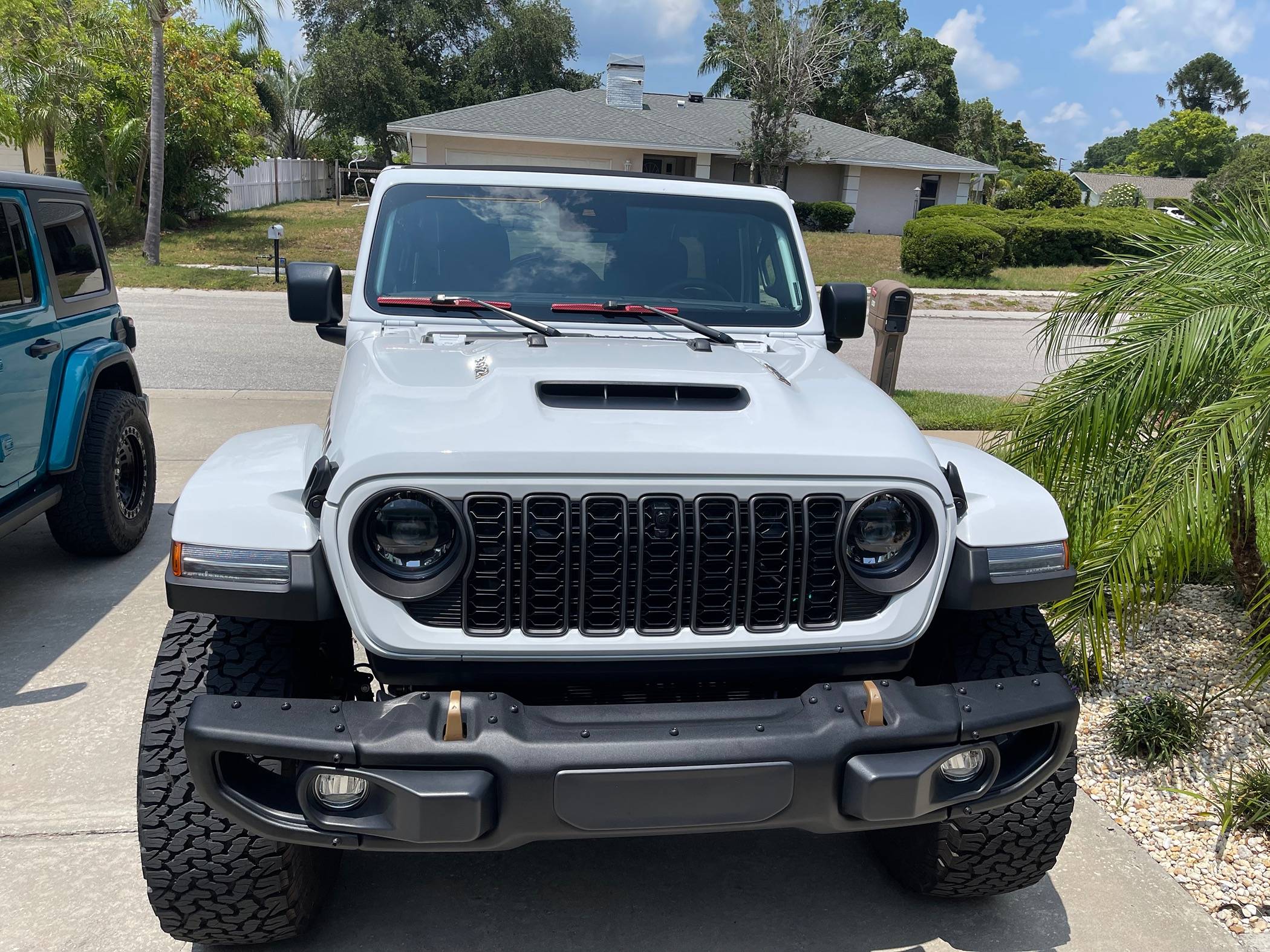 Florida - 2024 JL/JT Grille Painted by Distiction Applied | Jeep ...