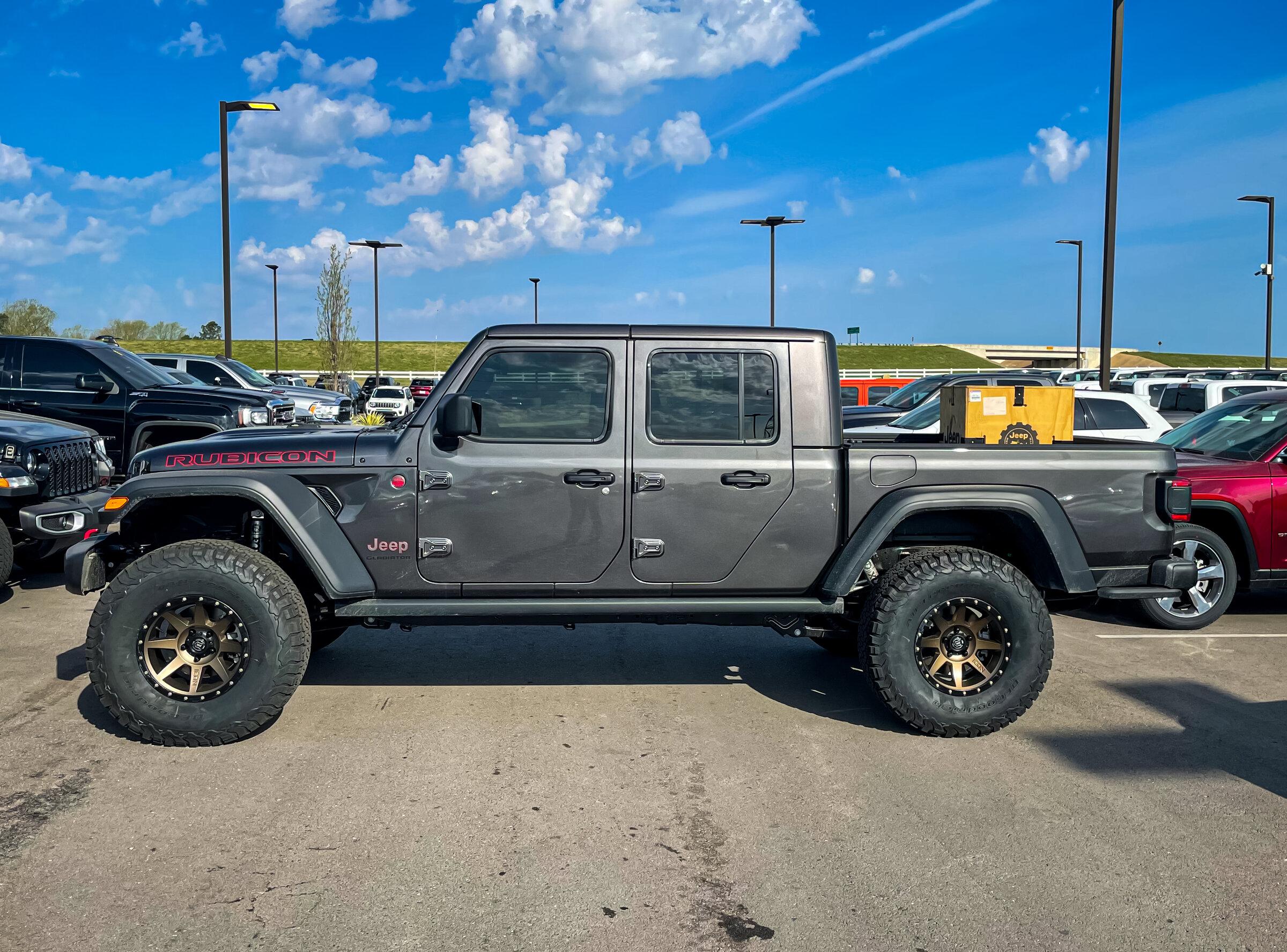 Let’s see those Granite Crystals with Bronze Wheels | Jeep Gladiator ...