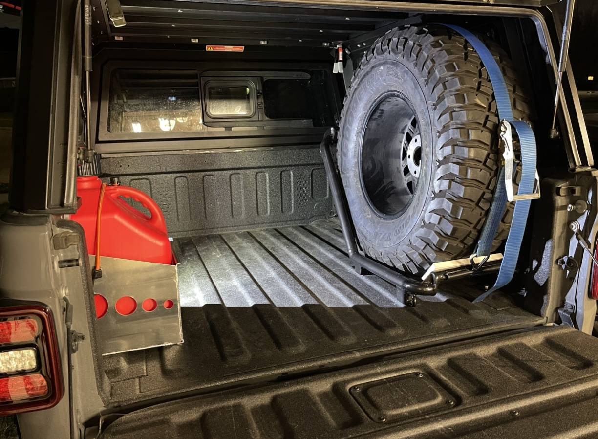 Texas - PreRunner spare tire mount | Jeep Gladiator (JT) News, Forum ...