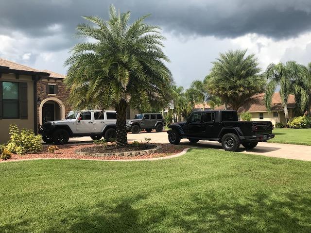 Group shot! All the family Jeeps in one photo! Let's see some Jeep ...