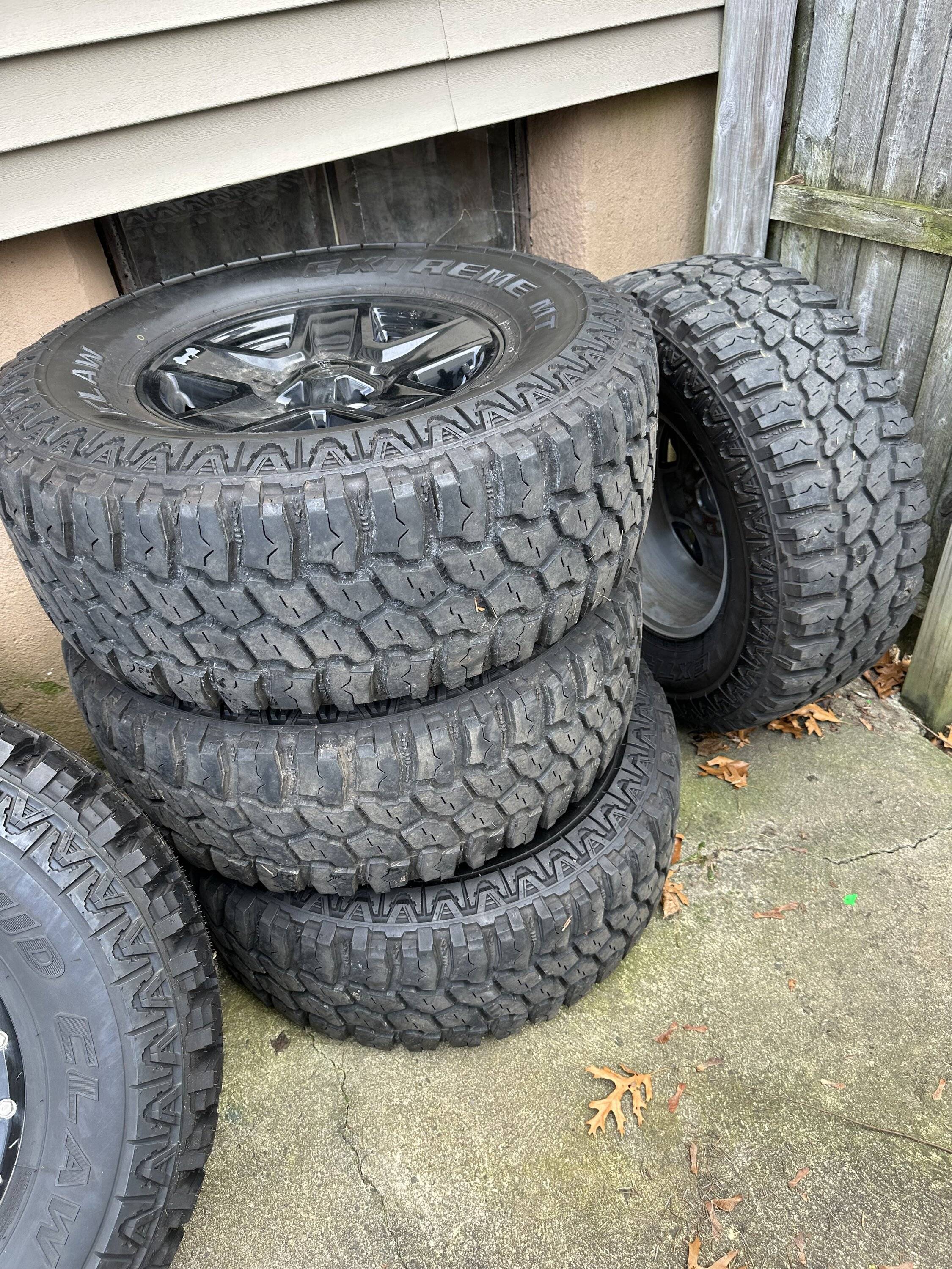 Connecticut - 35x12.5x17 mud claw | Jeep Gladiator (JT) News, Forum ...