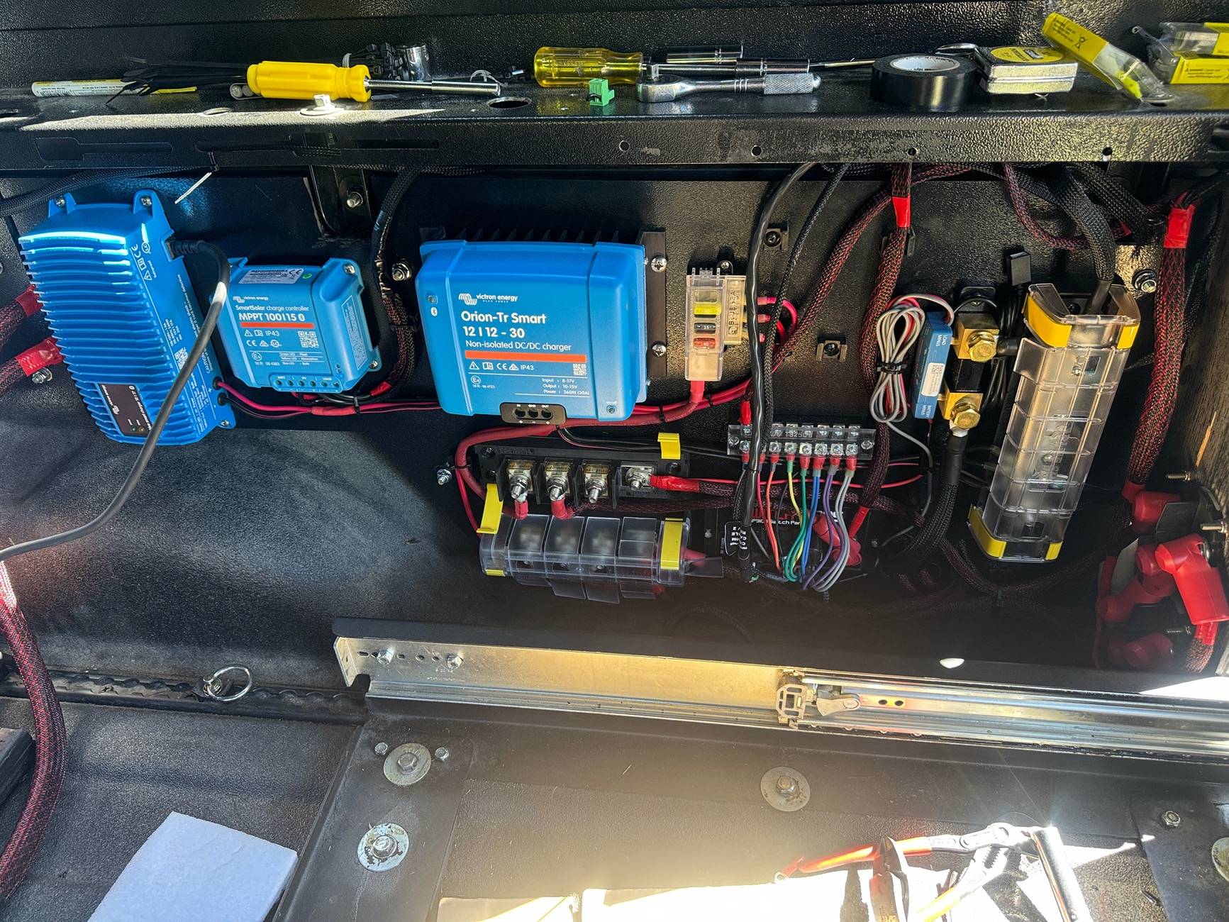 Lithium Battery Mounting Suggestions for the Bed | Jeep Gladiator (JT ...
