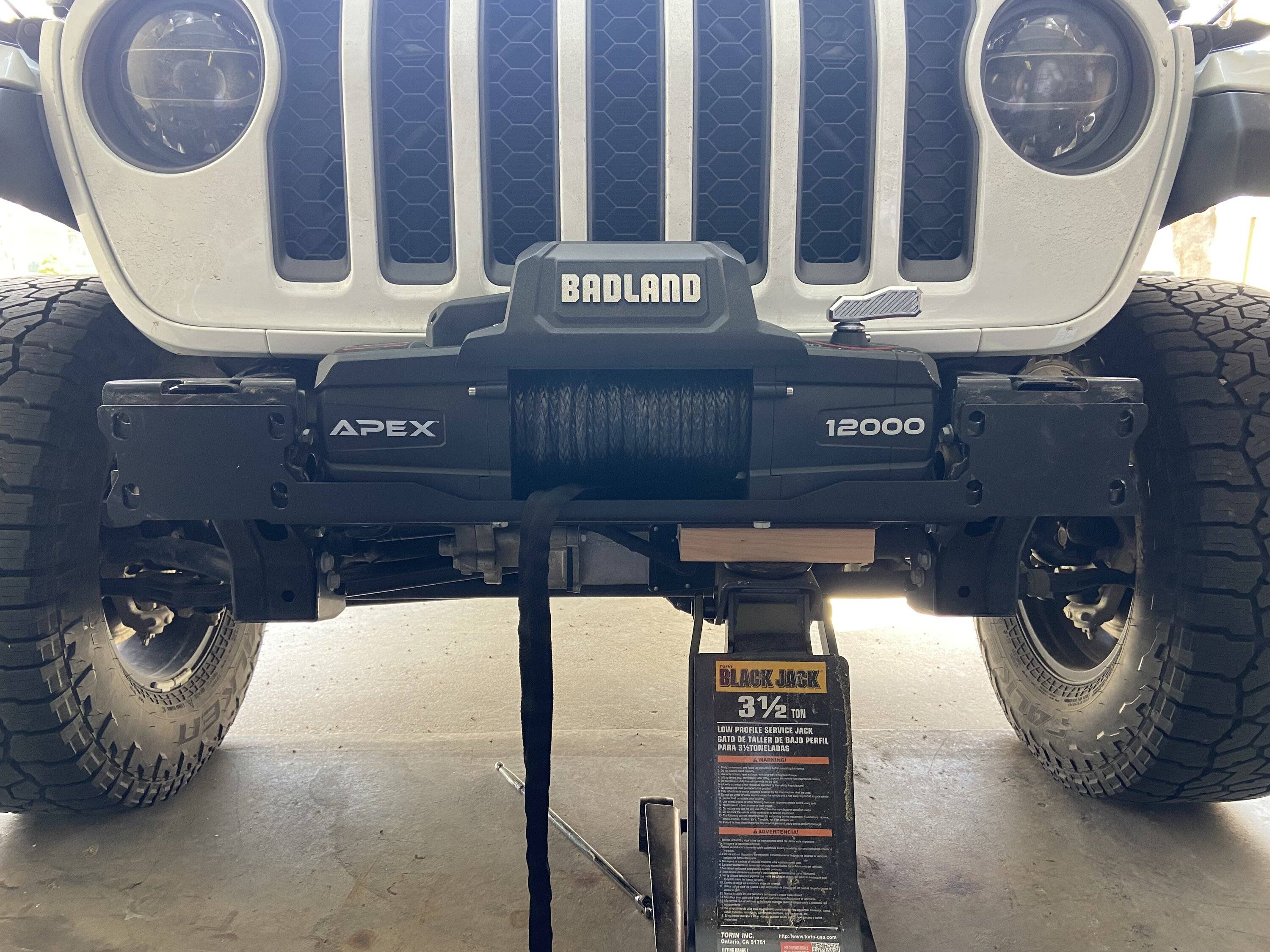Badlands Apex 12 / steel oem bumper | Jeep Gladiator (JT) News, Forum ...