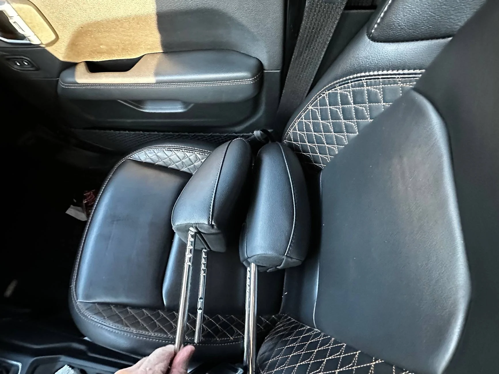 Adjustable head rest | Jeep Gladiator (JT) News, Forum, Community ...