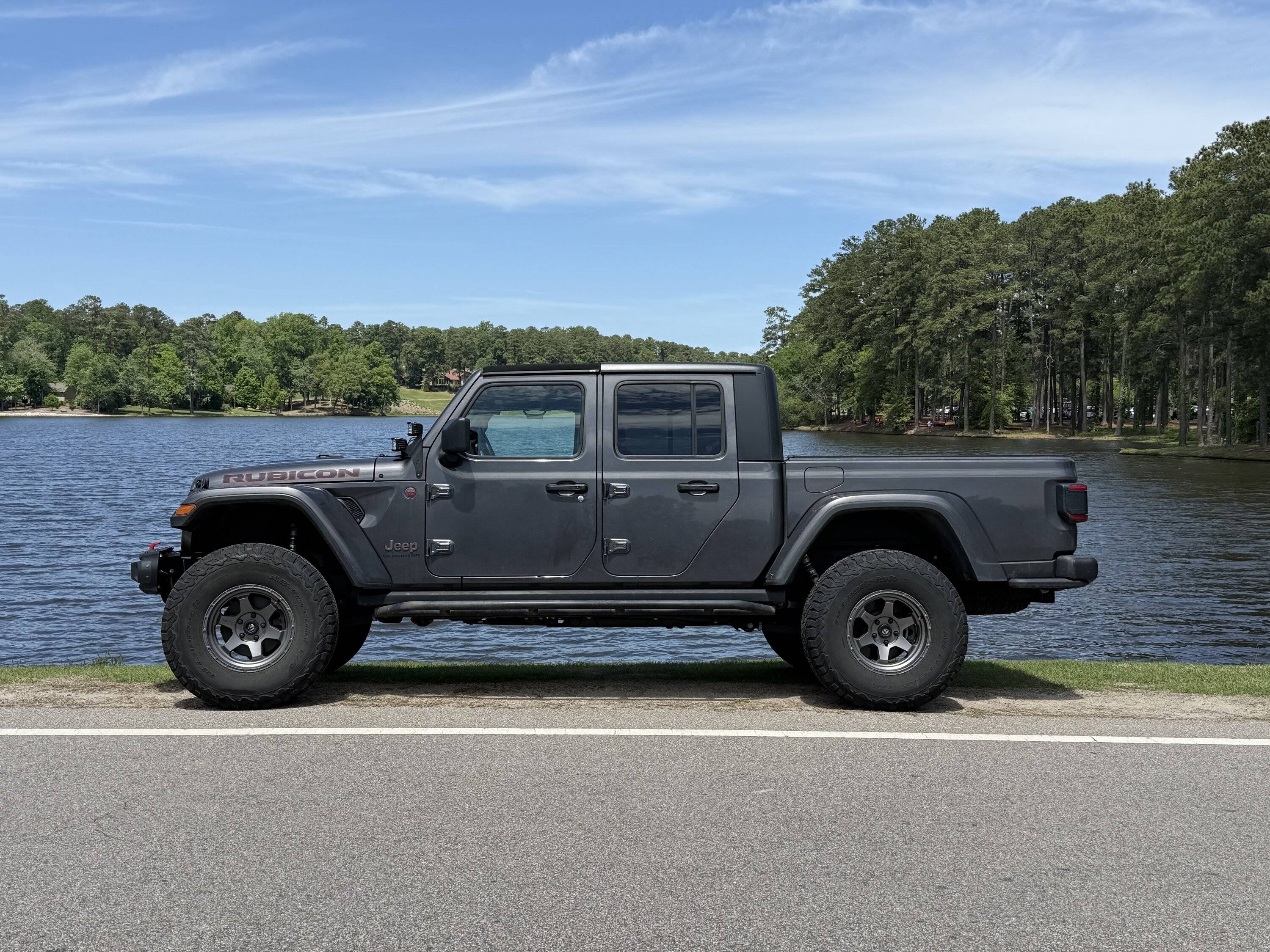 North Carolina - 2021 Jeep Gladiator Rubicon V6 Turbo Diesel w ...