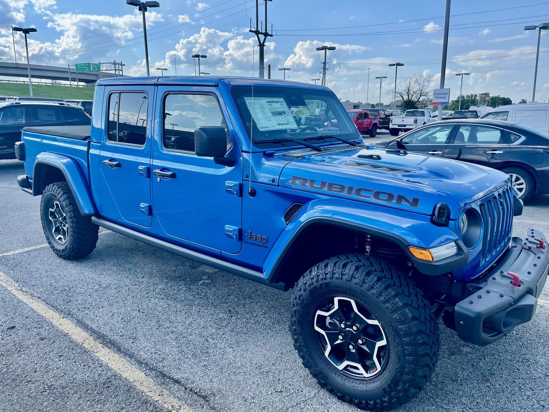 HYDRO BLUE PEARL Gladiator JT Club | Page 112 | Jeep Gladiator (JT ...