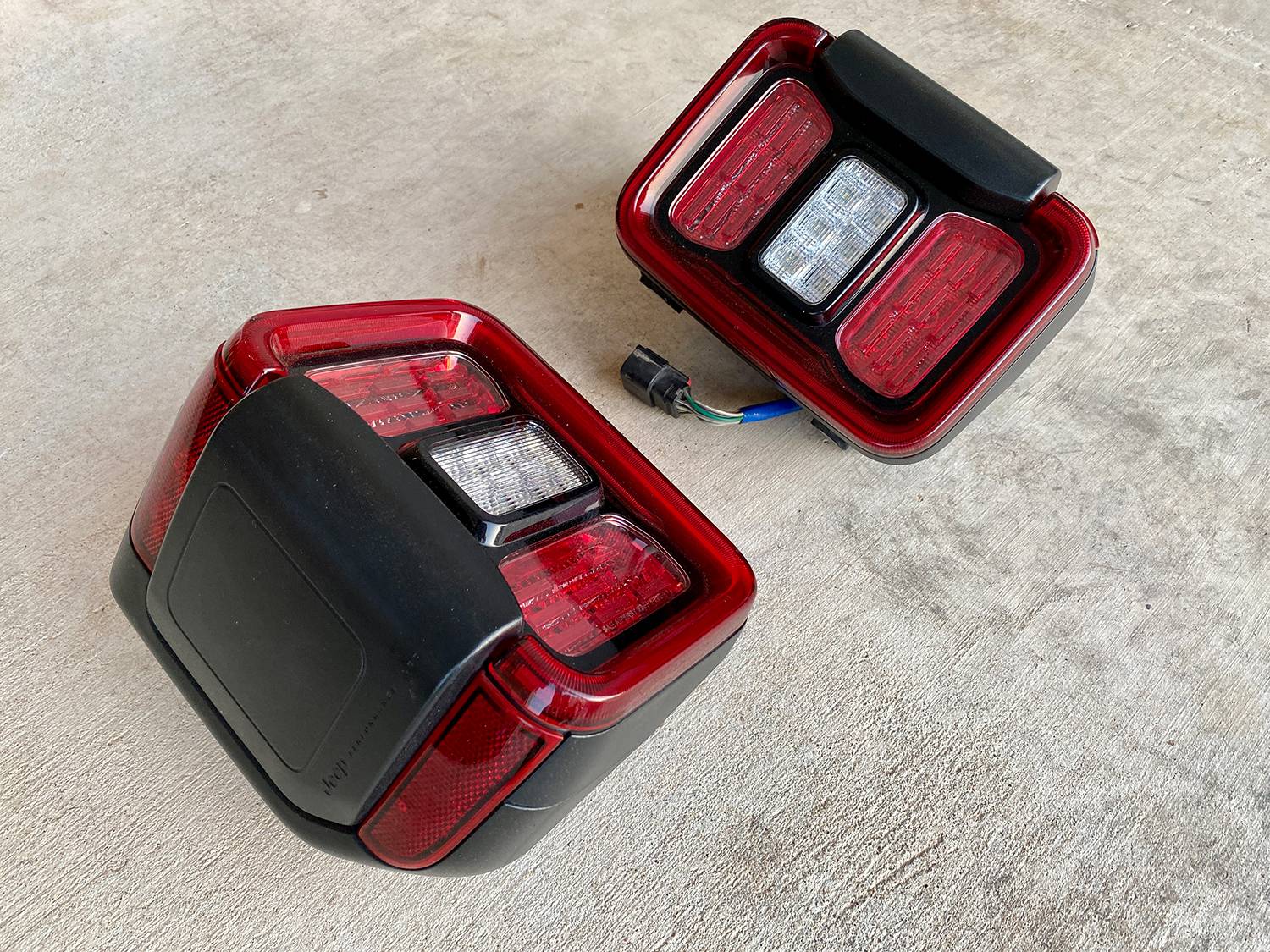 Texas - Jeep JT OEM LED Tail Lights | Jeep Gladiator (JT) News, Forum ...