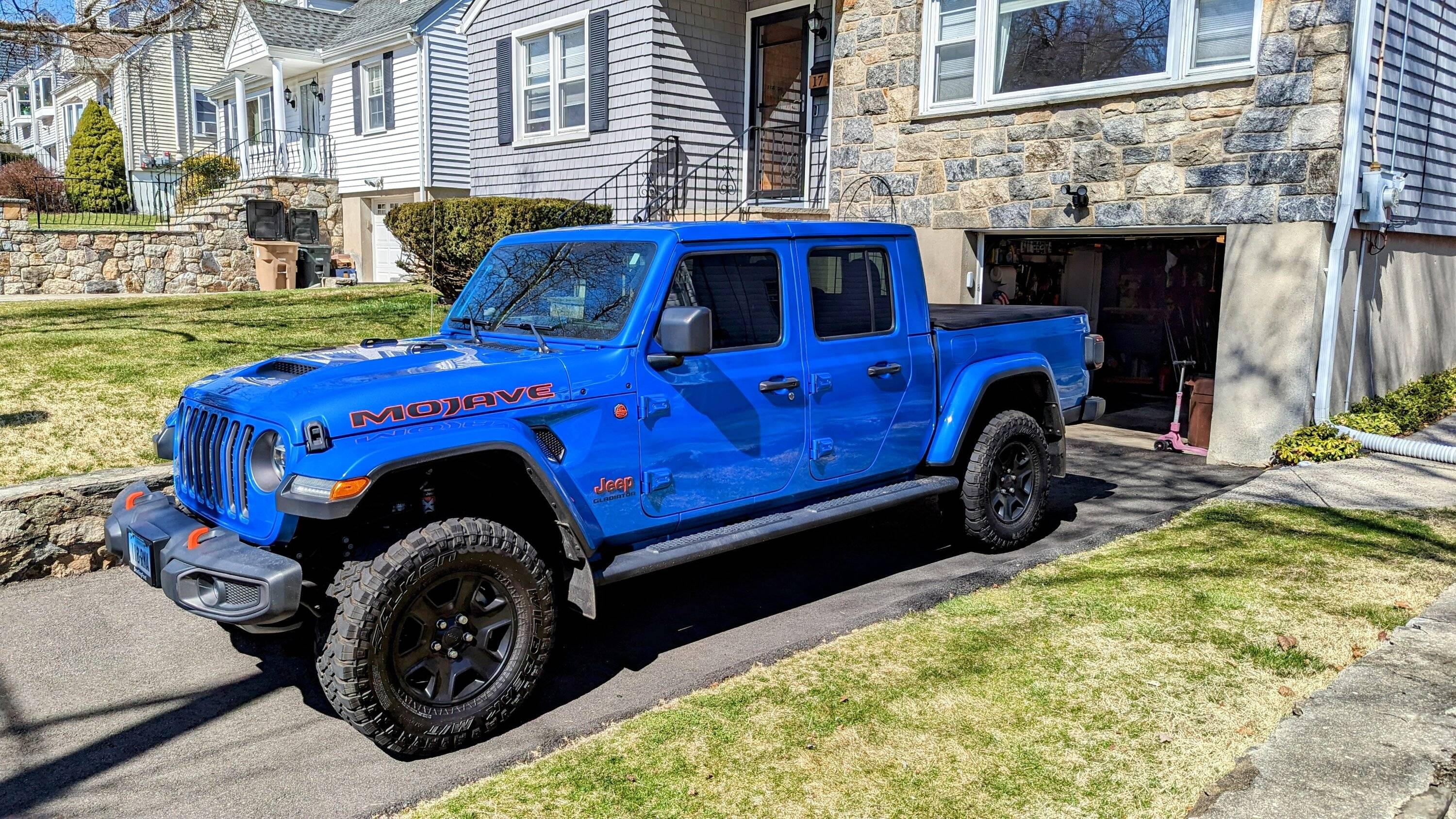 HYDRO BLUE PEARL Gladiator JT Club | Page 129 | Jeep Gladiator (JT ...