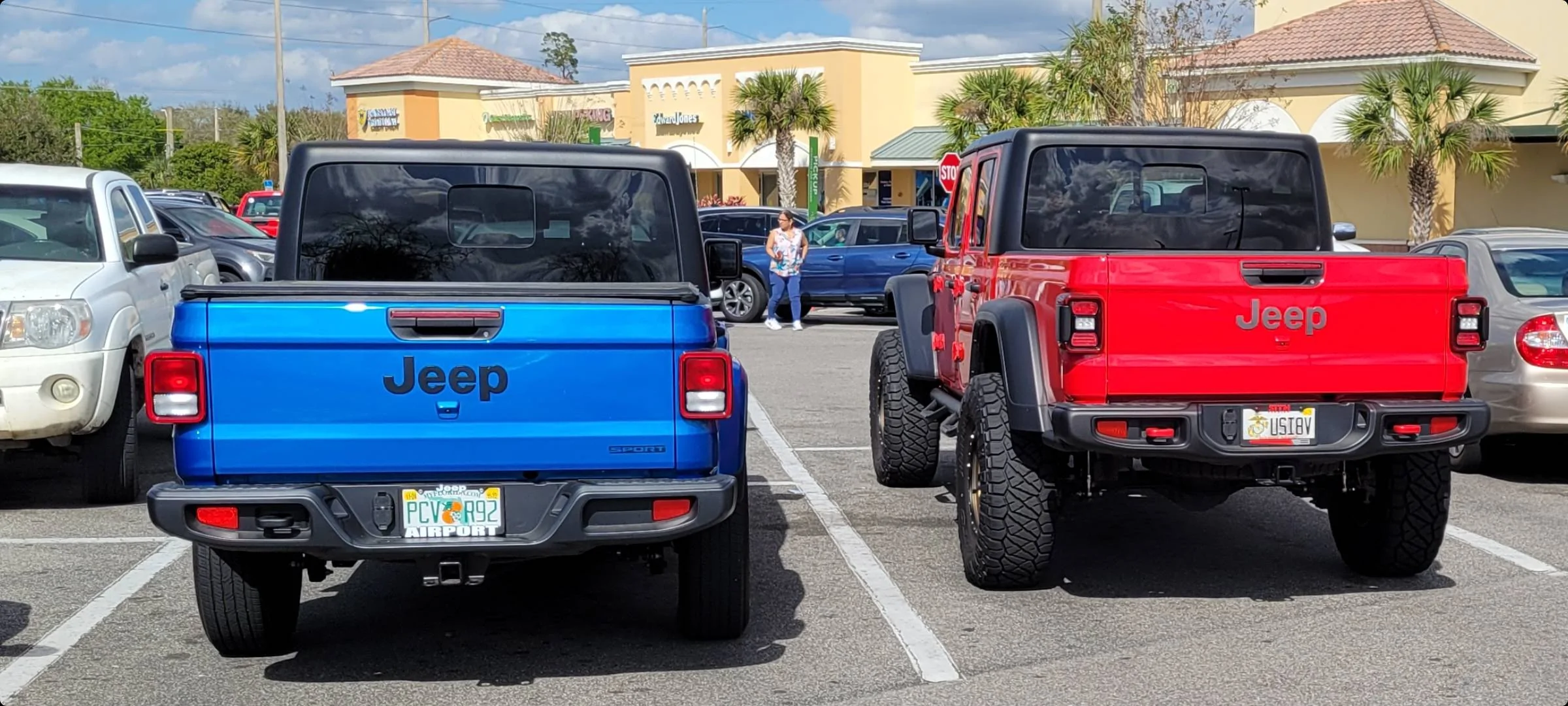 Looking at the Gladiator from behind.... | Jeep Gladiator (JT) News ...