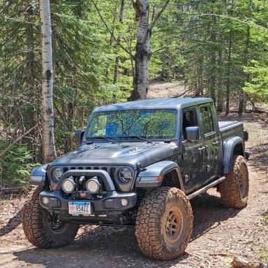 Bobbed Shortbed Gladiators at EJS 2024 | Jeep Gladiator (JT) News ...