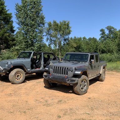 67 Designs or Bulletproof Mounting Solutions? | Jeep Gladiator (JT ...