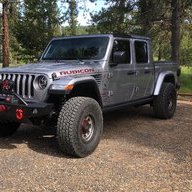 Soft Tri-Fold Tonneau Cover | Jeep Gladiator (JT) News, Forum ...