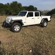 Who uses their Gladiator as a Ranch or Farm Work truck? | Jeep ...