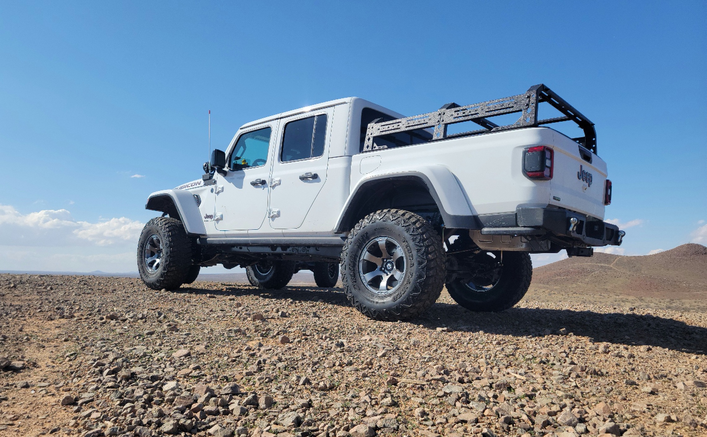 Rusty's 4" lift WOW... easily clears the 37's | Page 3 | Jeep Gladiator ...