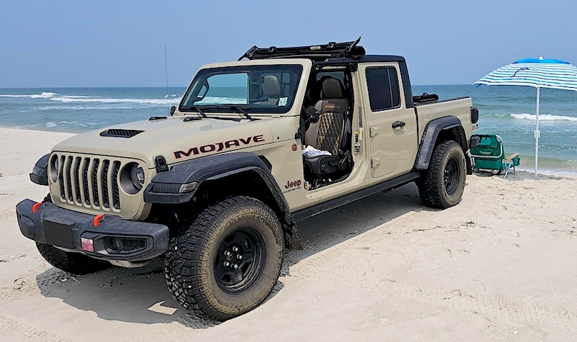We're in a Beachy Mood!!! Show us your Rig on Sand! | Jeep Gladiator ...