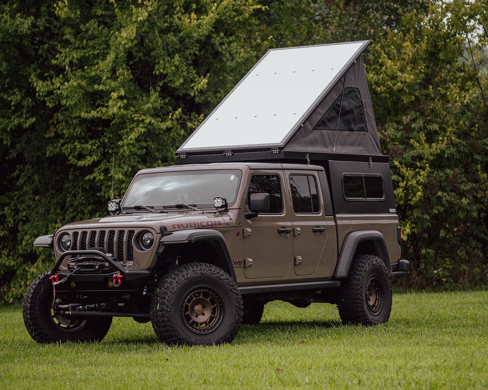 Topo Toppers Pop-up Camper Shell Installed | Jeep Gladiator (JT) News ... Topo Toppers Pop-up Camper Shell Installed | Jeep Gladiator (JT) News ...