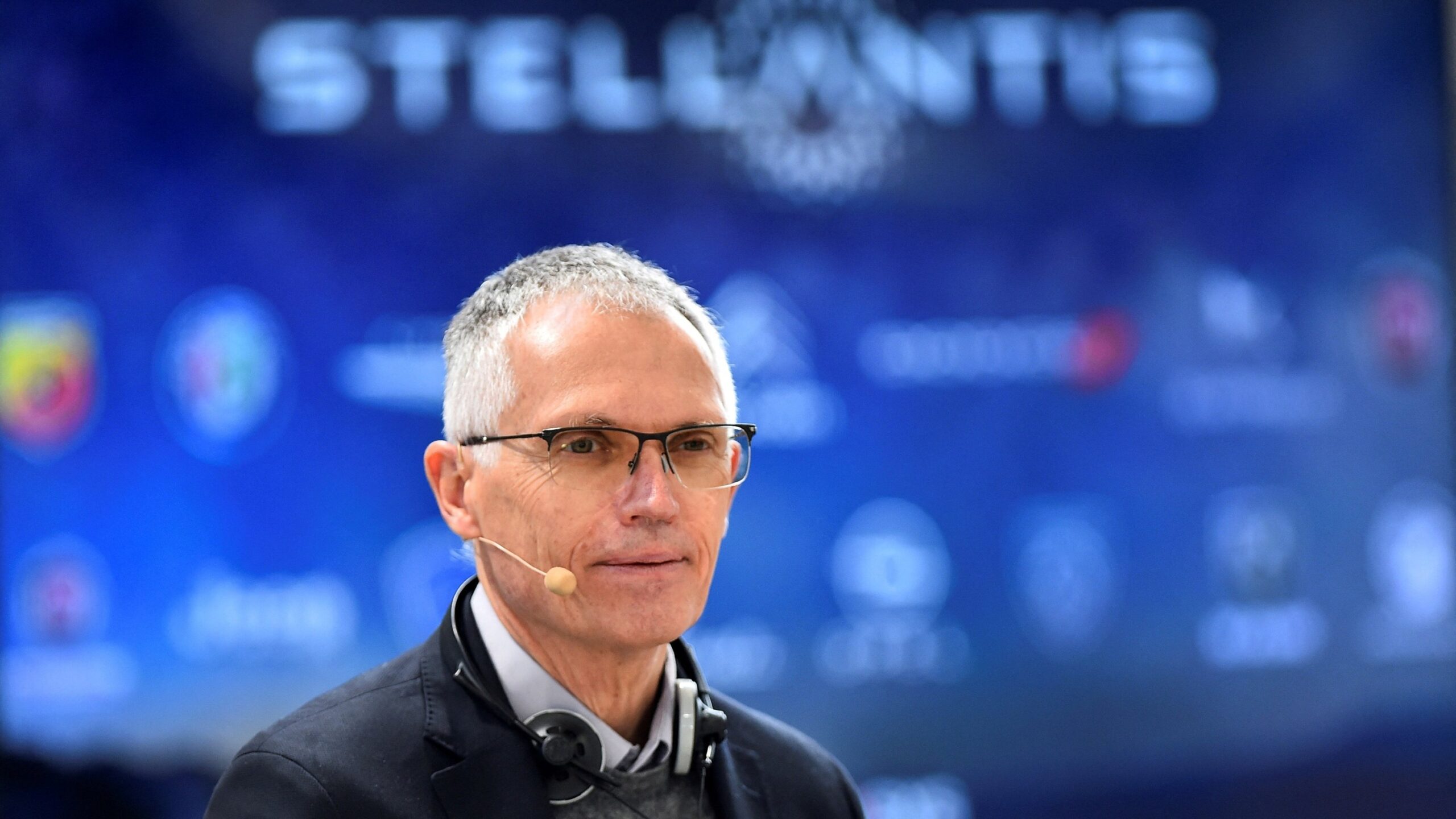 News: Stellantis replaces COO and CFO. Global CEO Tavares to retire ...