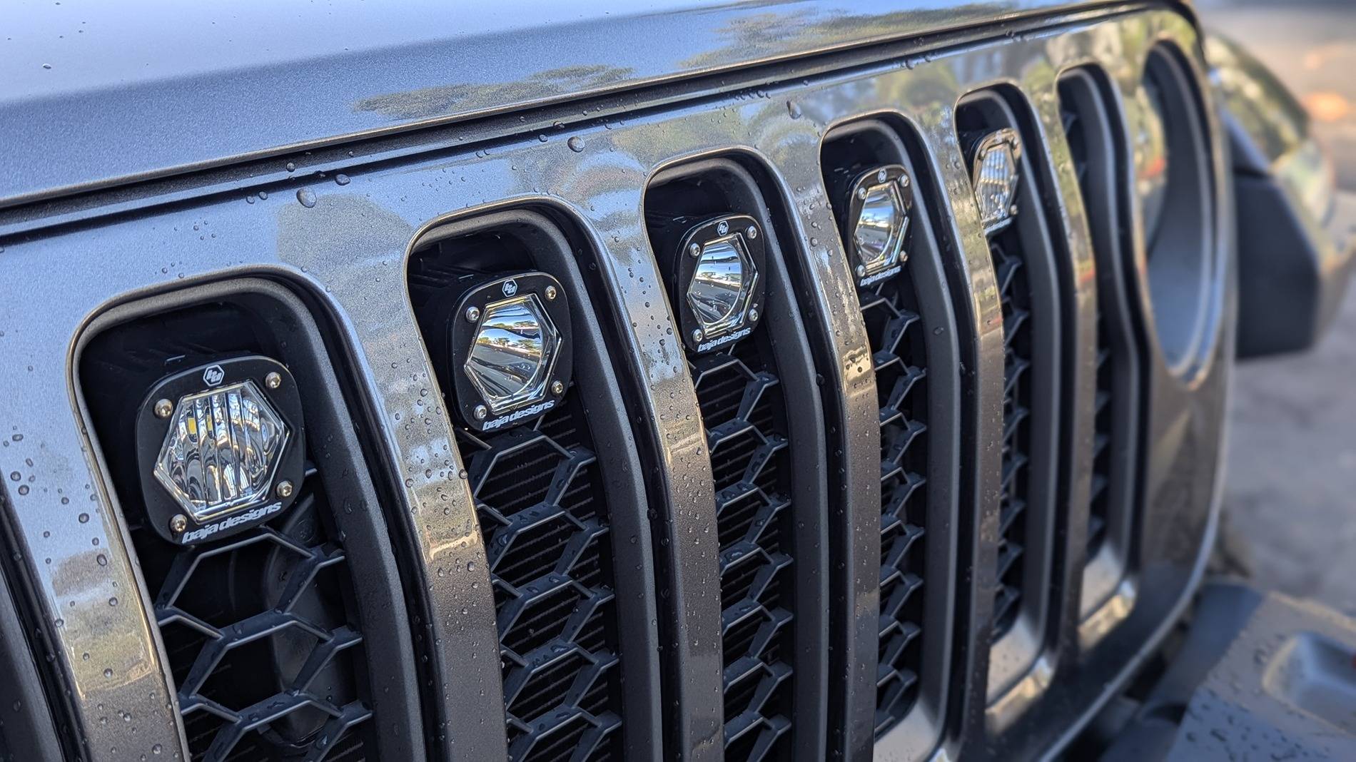 Super clean grill Baja Designs light design | Jeep Gladiator (JT) News ...